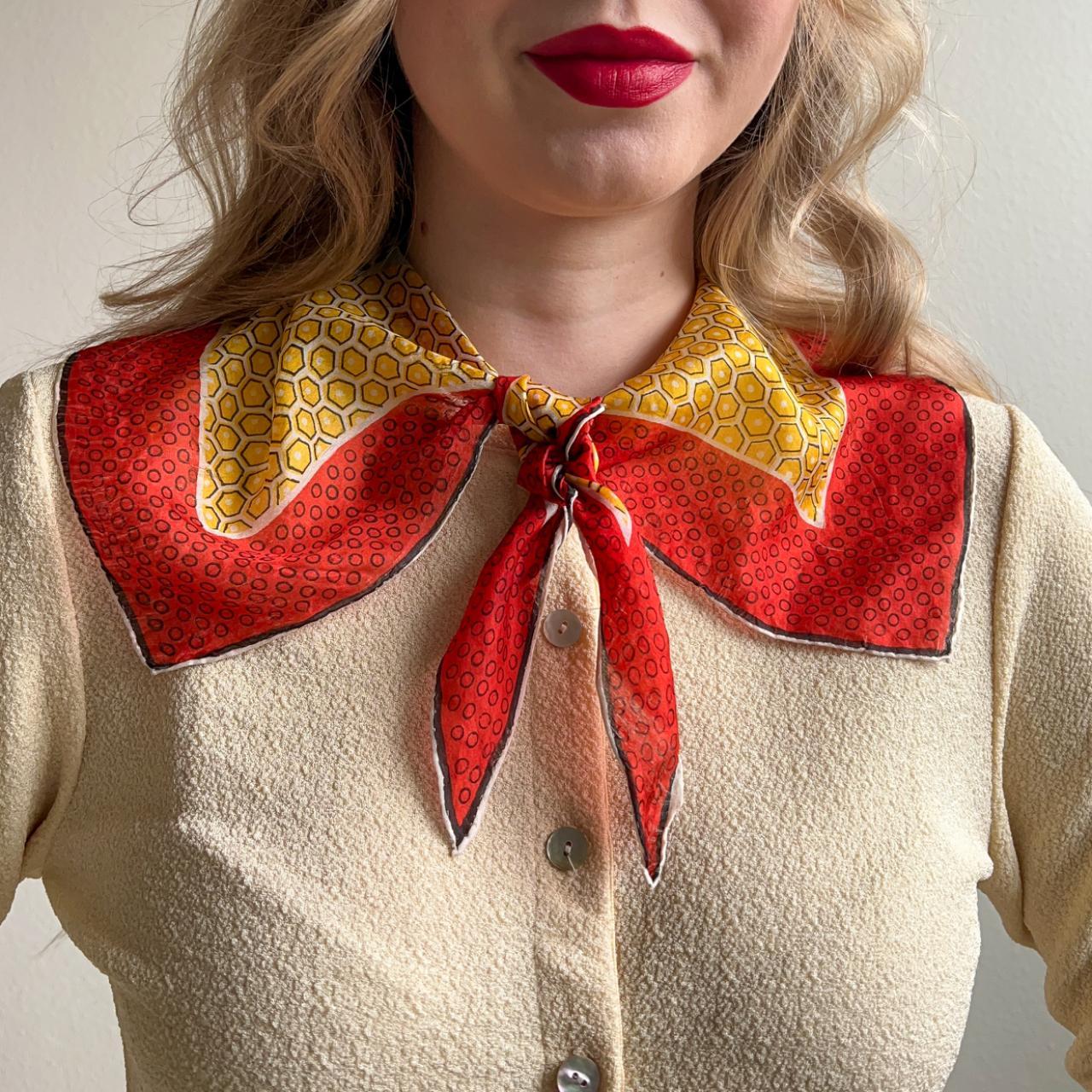 Vintage 1940s Neck Scarf With Giraffe Print Vintage... | Depop