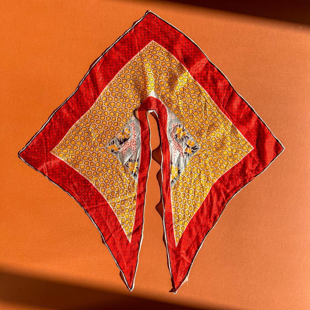 Vintage 1940s Neck Scarf With Giraffe Print Vintage... | Depop