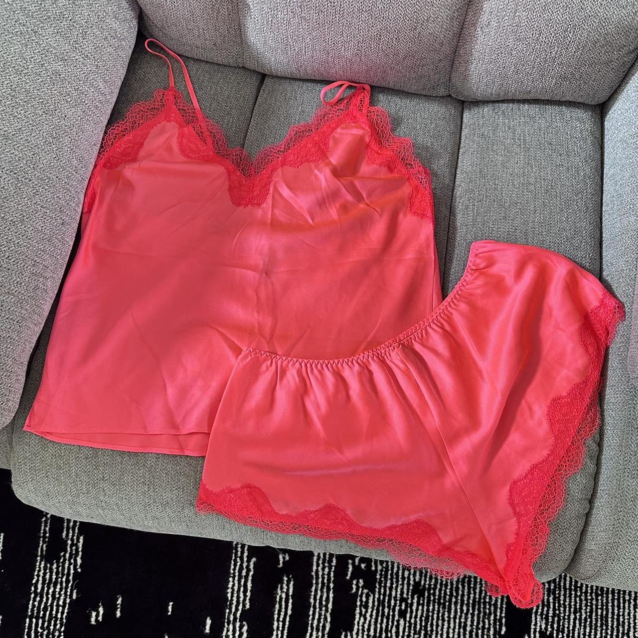 VICTORIA SECRET SLEEP SET IN NEON PINK | Depop