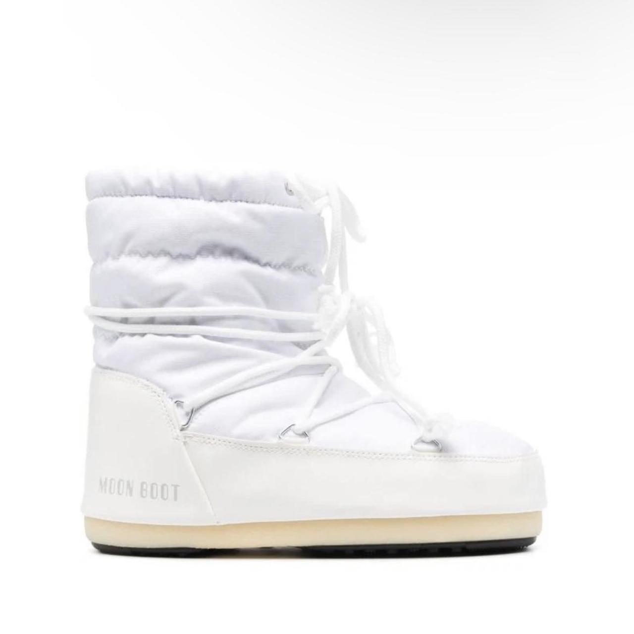 white moon boots. size 39/40. fits 7.5 women’s. NEW... - Depop