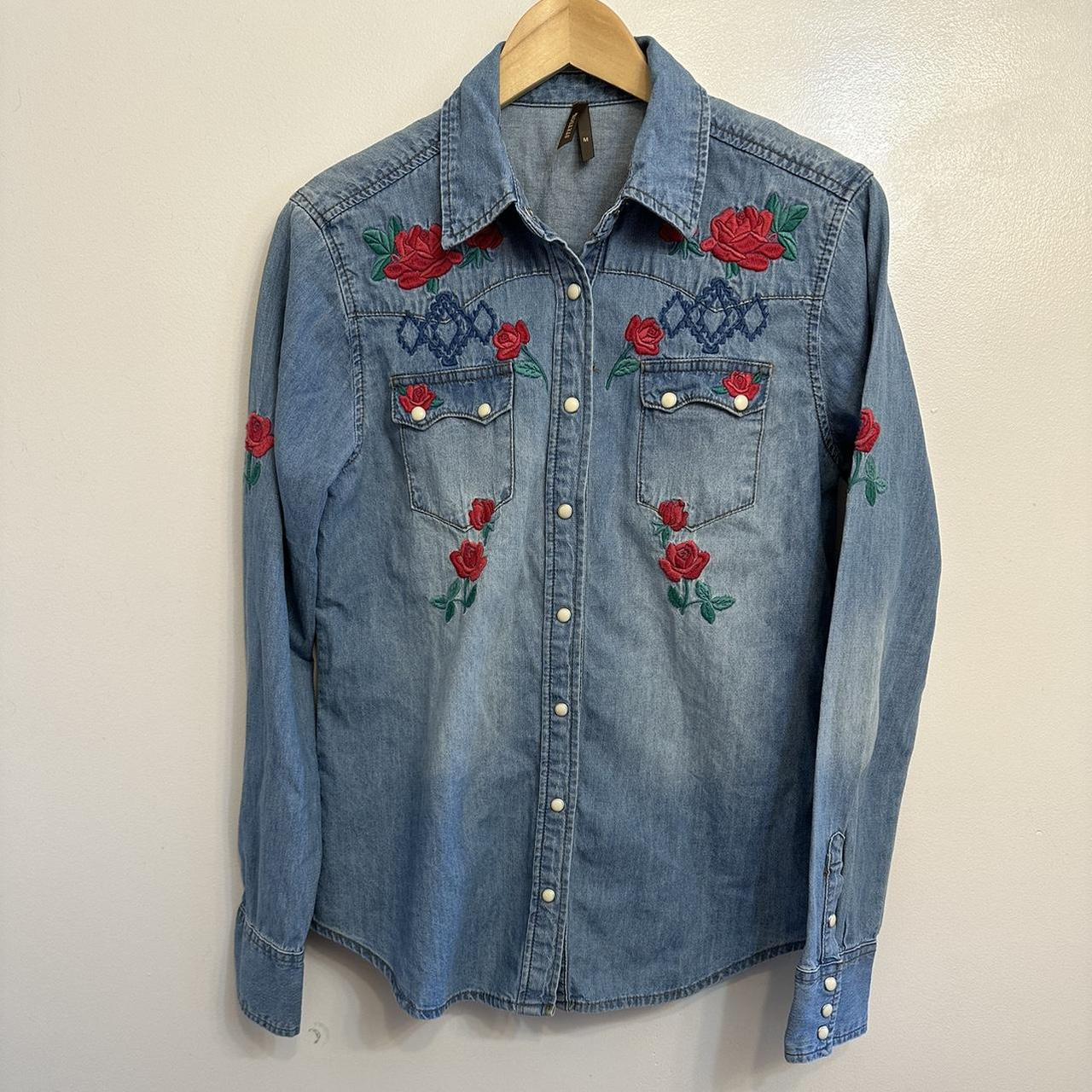 Stetson pearl snap style rose embroidered button up... - Depop