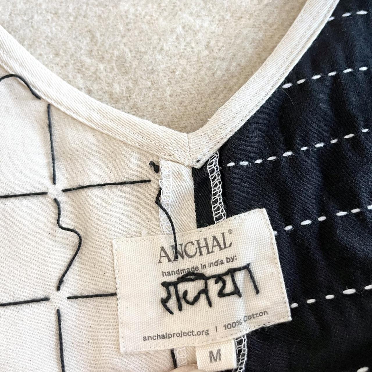 ANCHAL two tone cropped tank top! -boxy design w/... | Depop