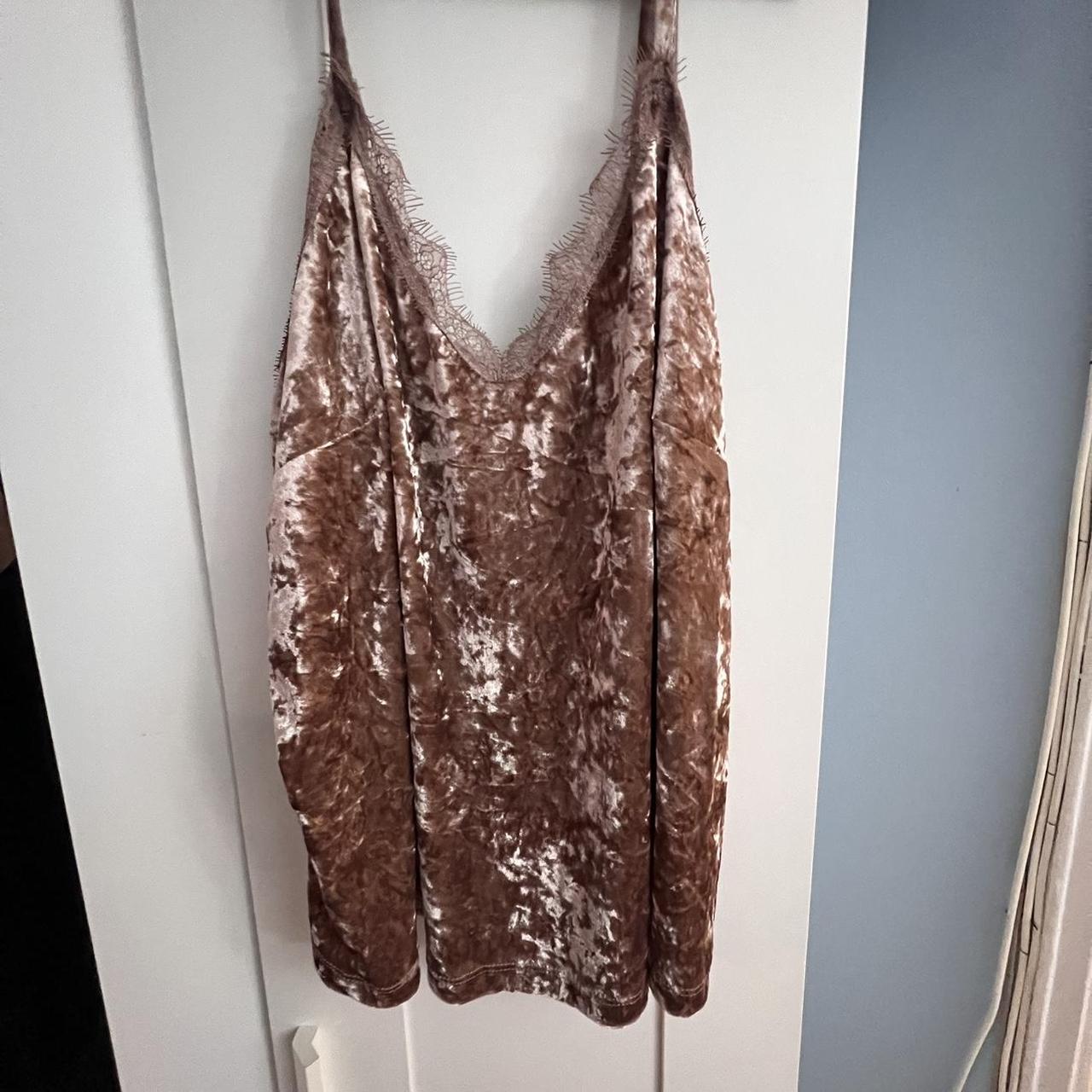 Velvet tank top - Depop