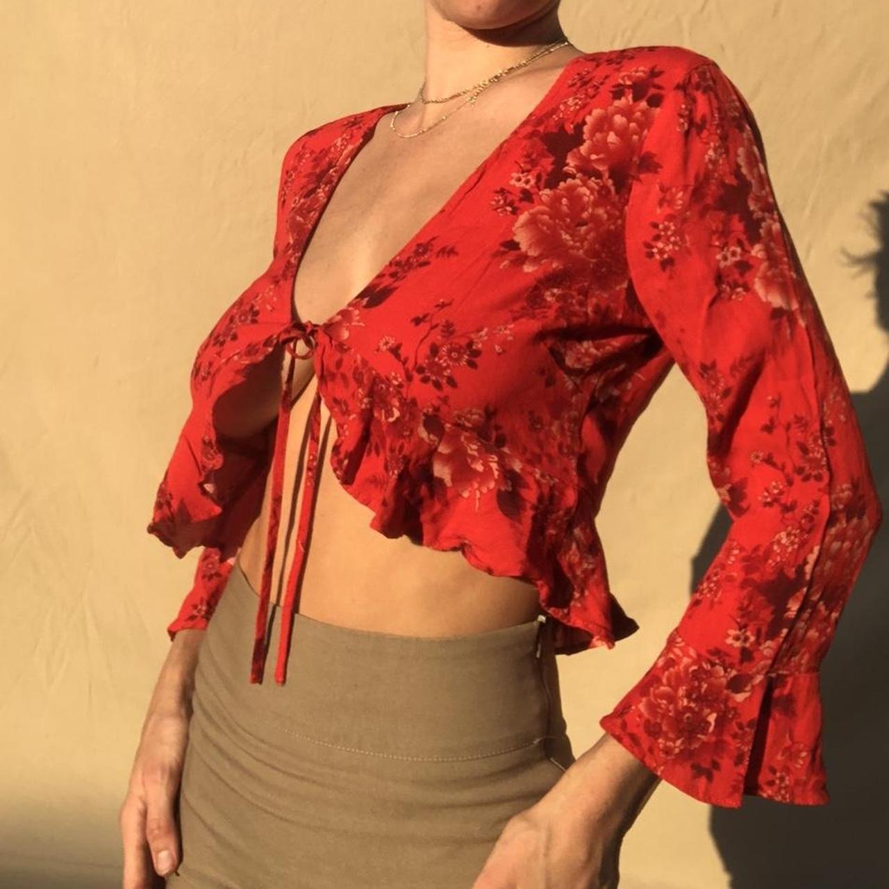 Gorgeous red floral Glassons top Very cute yet... - Depop