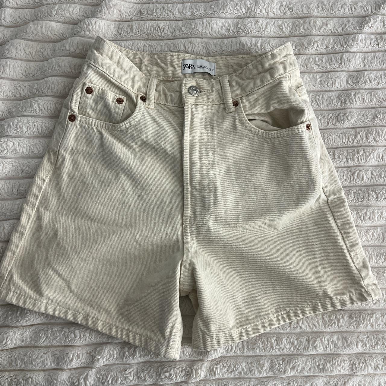 Zara Women's Cream Shorts | Depop