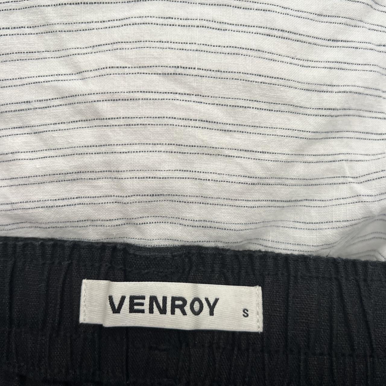 Black venroy mini skirt size S - Depop