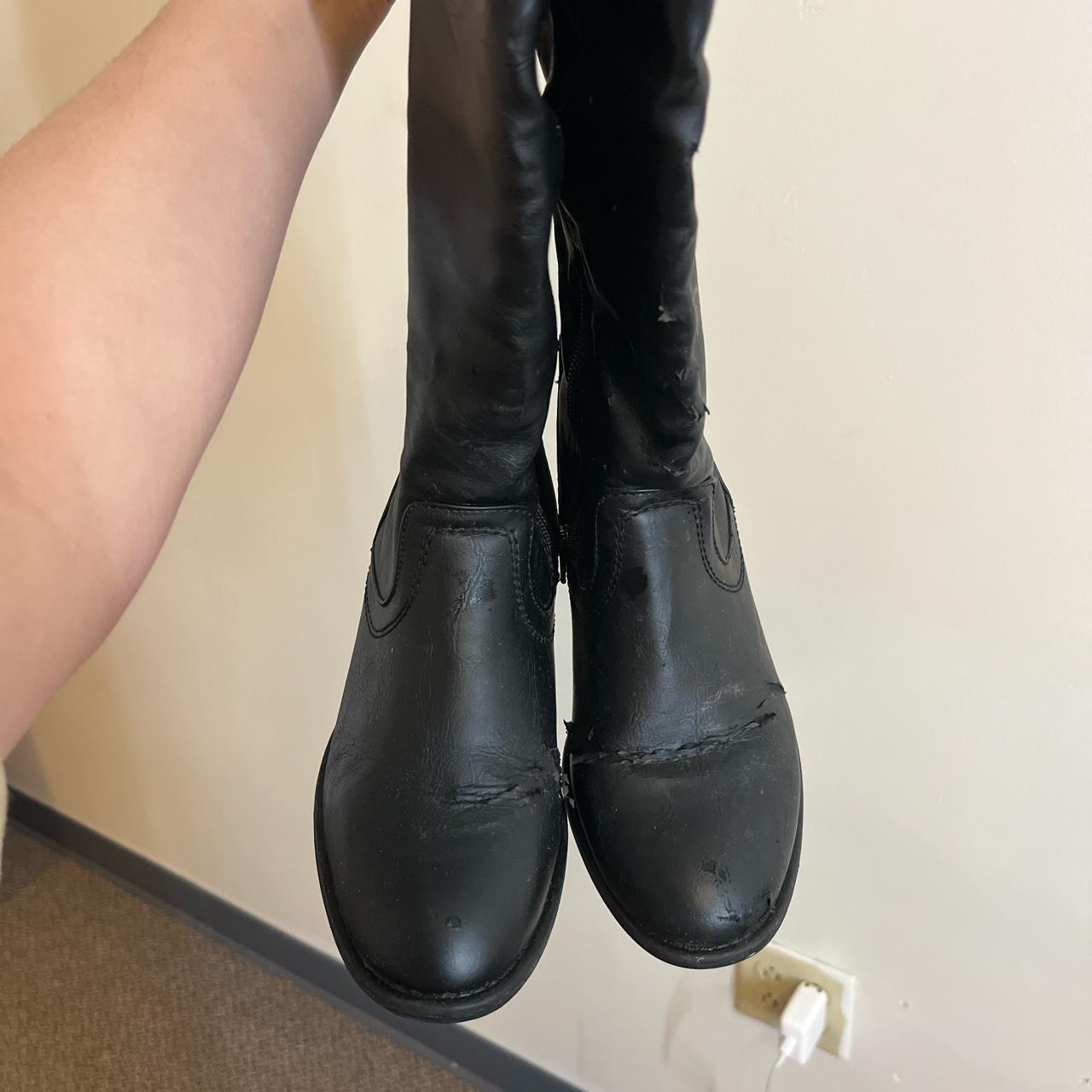 Vintage riding boots. Cracks in the crease of the front - Depop