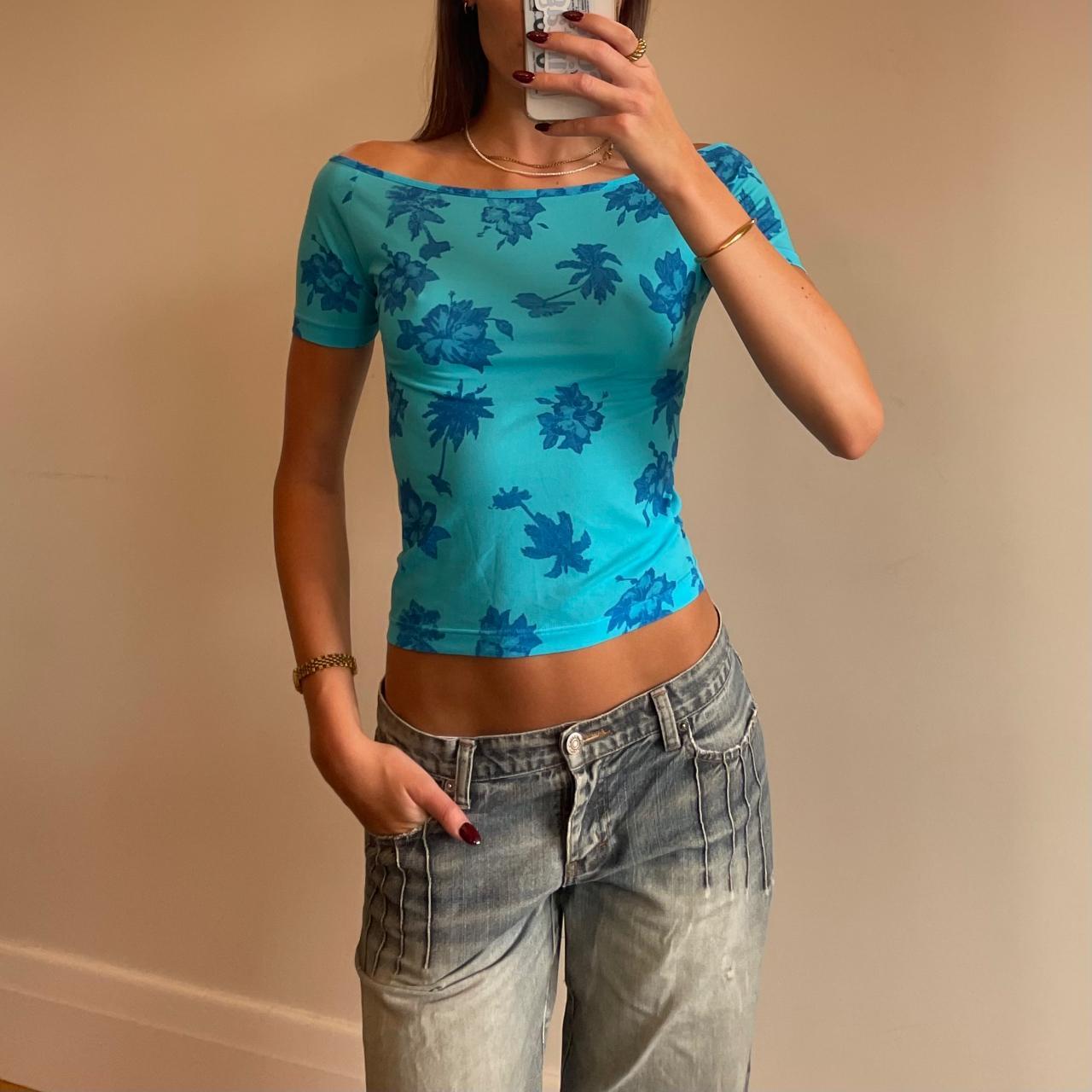 gorgeous bright blue floral printed top ️‍🔥 off... - Depop