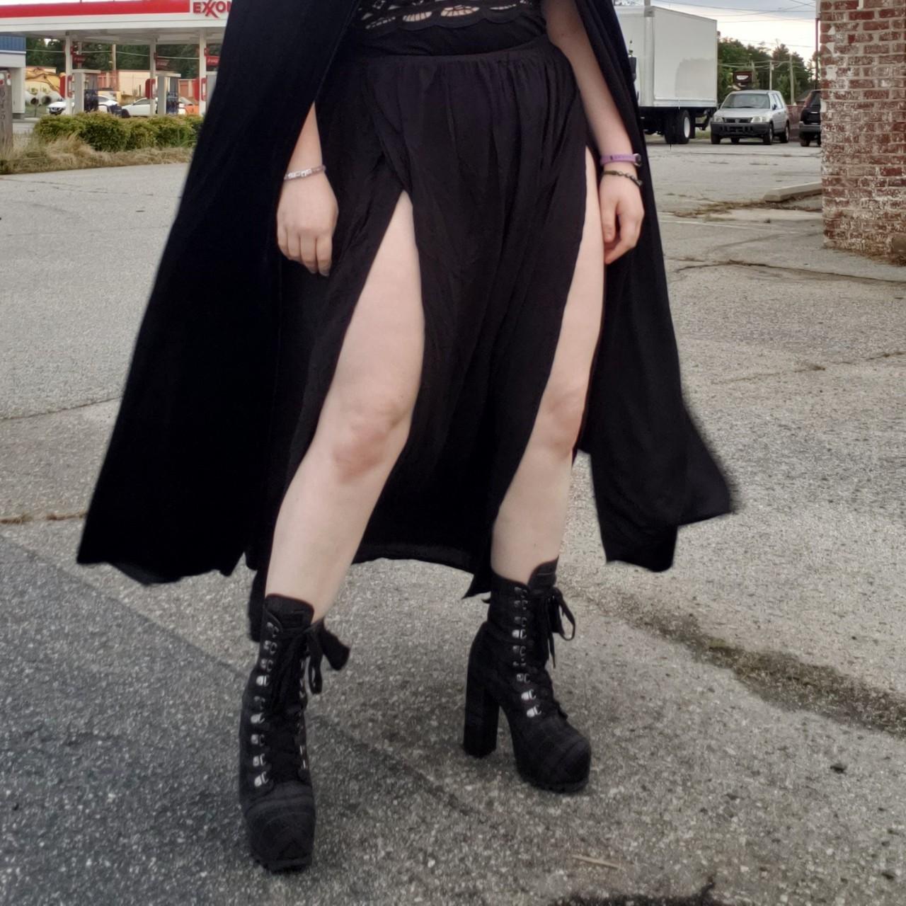 Split leg skirt from earthbound Worn once for a... - Depop