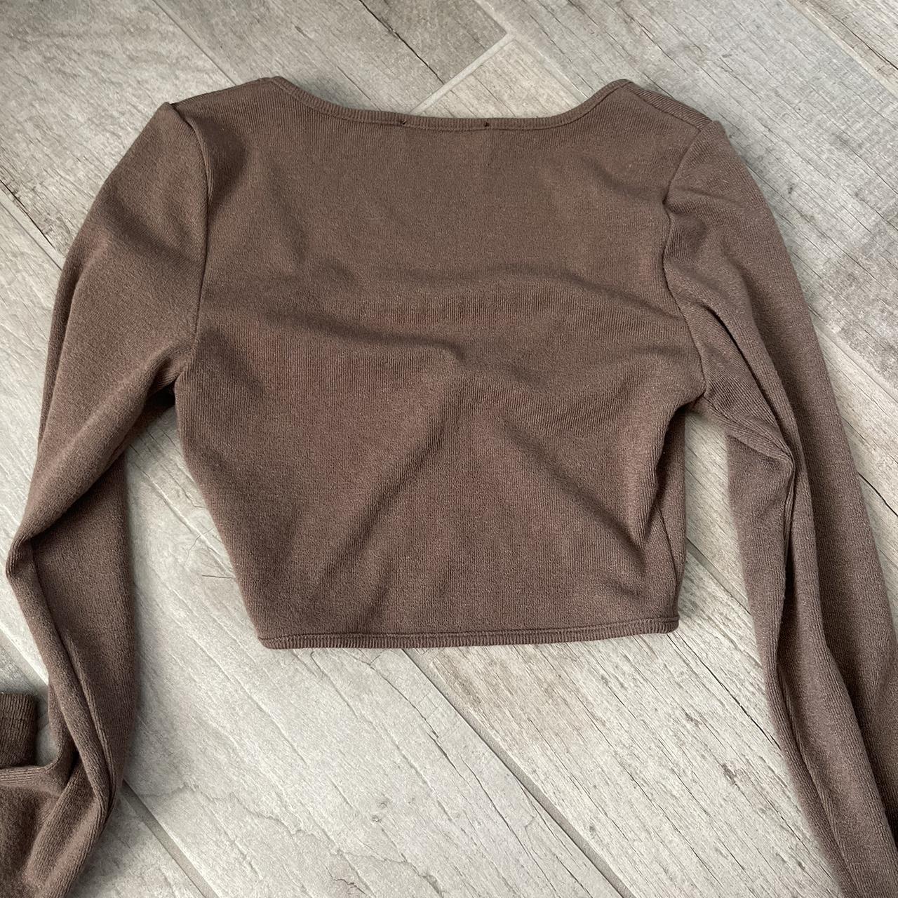 White Fox Crop Top - size small - lightweight knit... - Depop