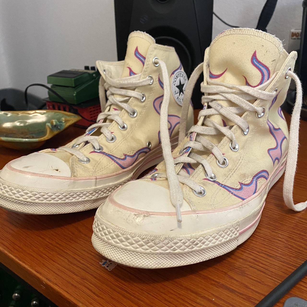 Converse Men's Cream and Pink Trainers | Depop