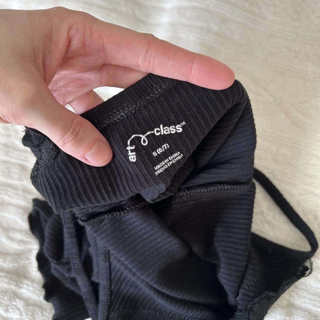 target art class kids tank top only tried on kids s... - Depop