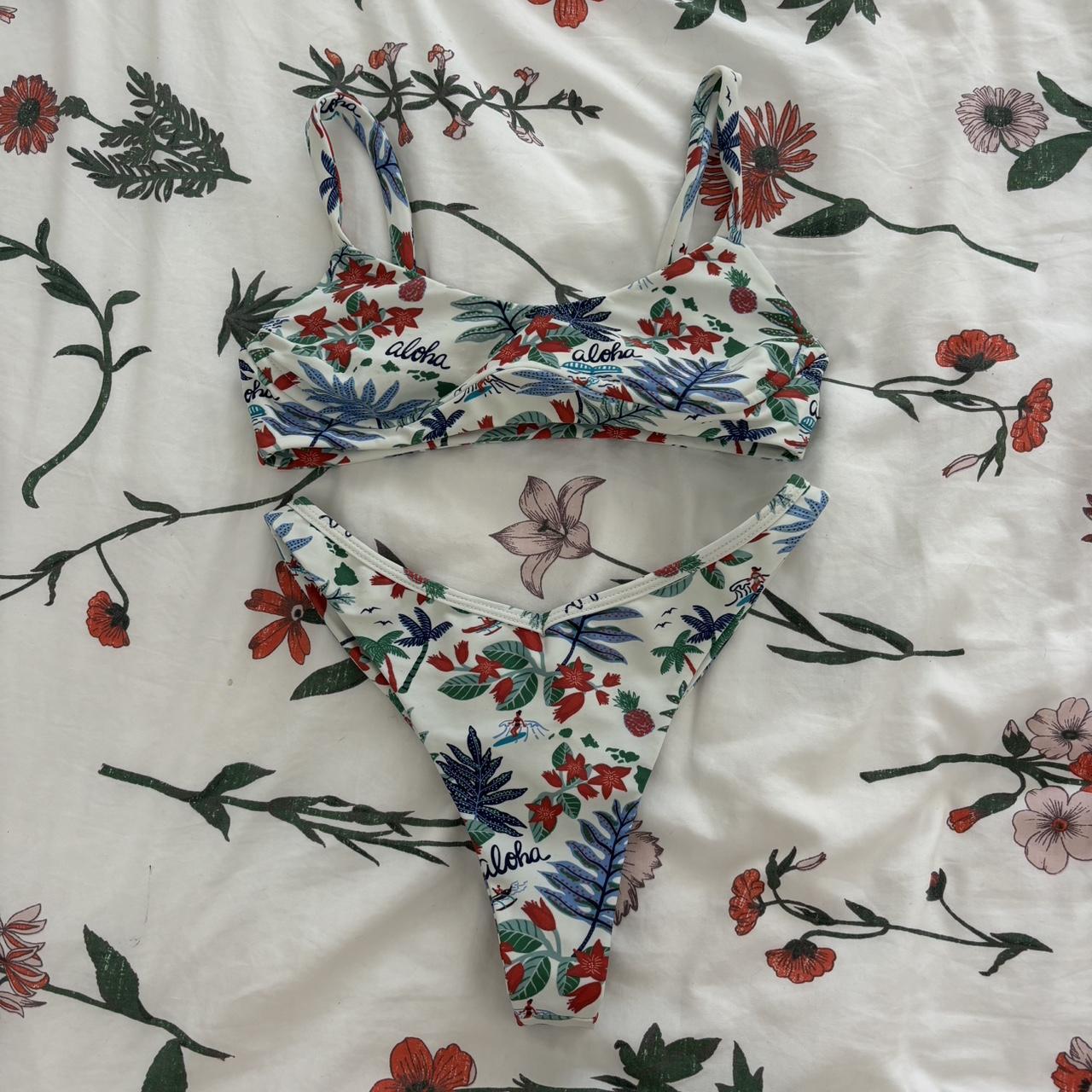 Benoa swim bikini! Super cute suit and flattering... - Depop