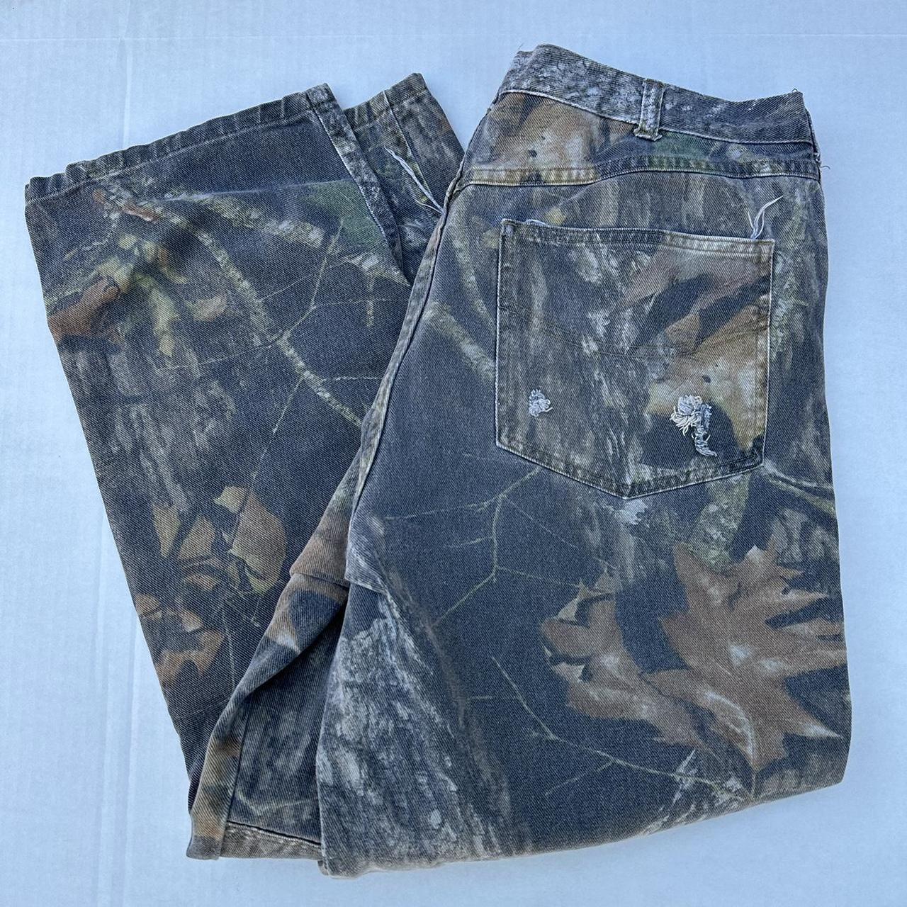 Realtree Men's Green and Brown Jeans | Depop