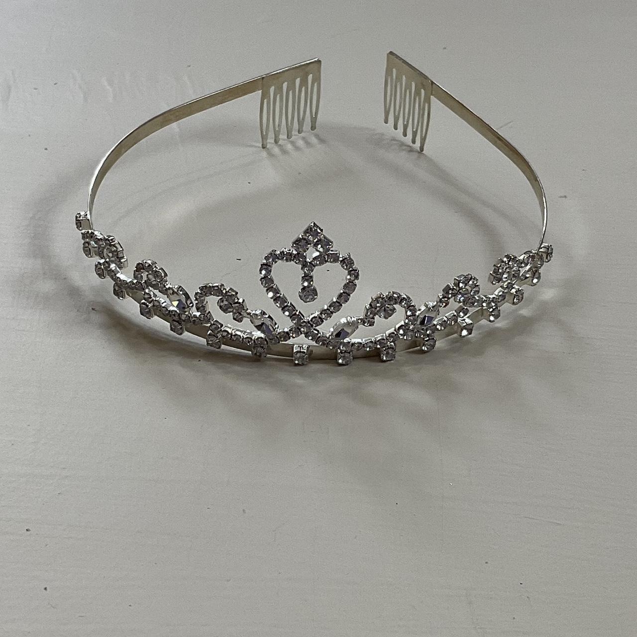 Dainty Tiara perfect for a #scenequeen #emo #scene... - Depop