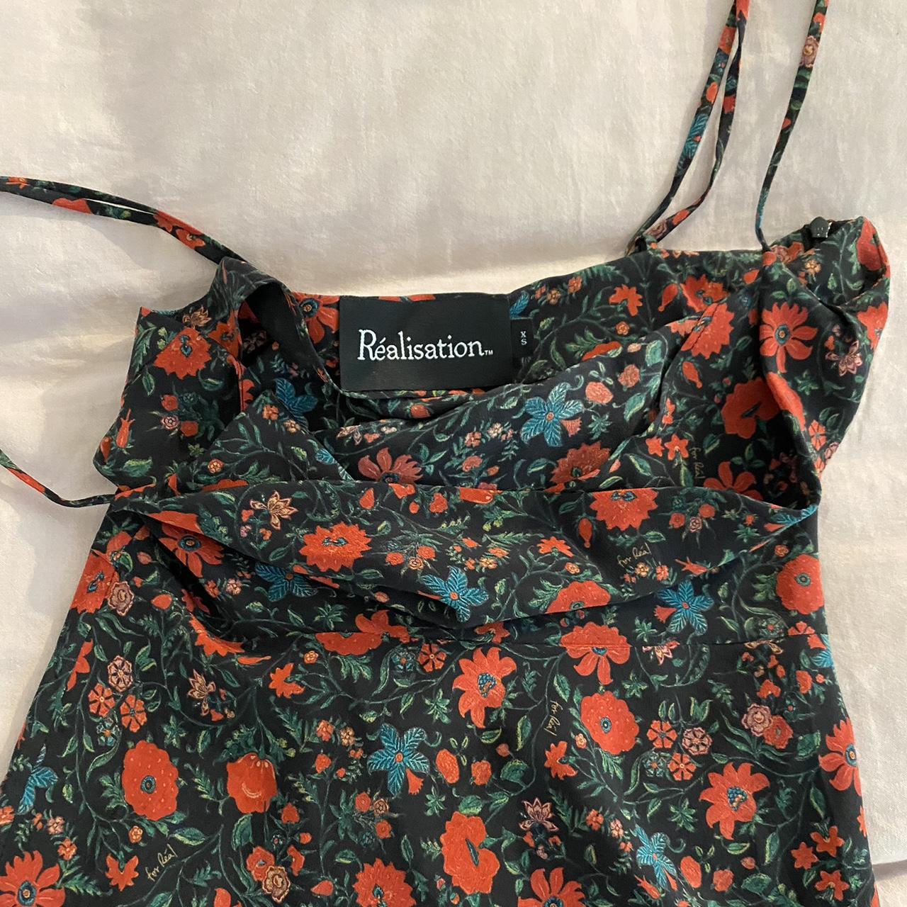 THE MONTAGUE by realisation par ( in black batik )... - Depop