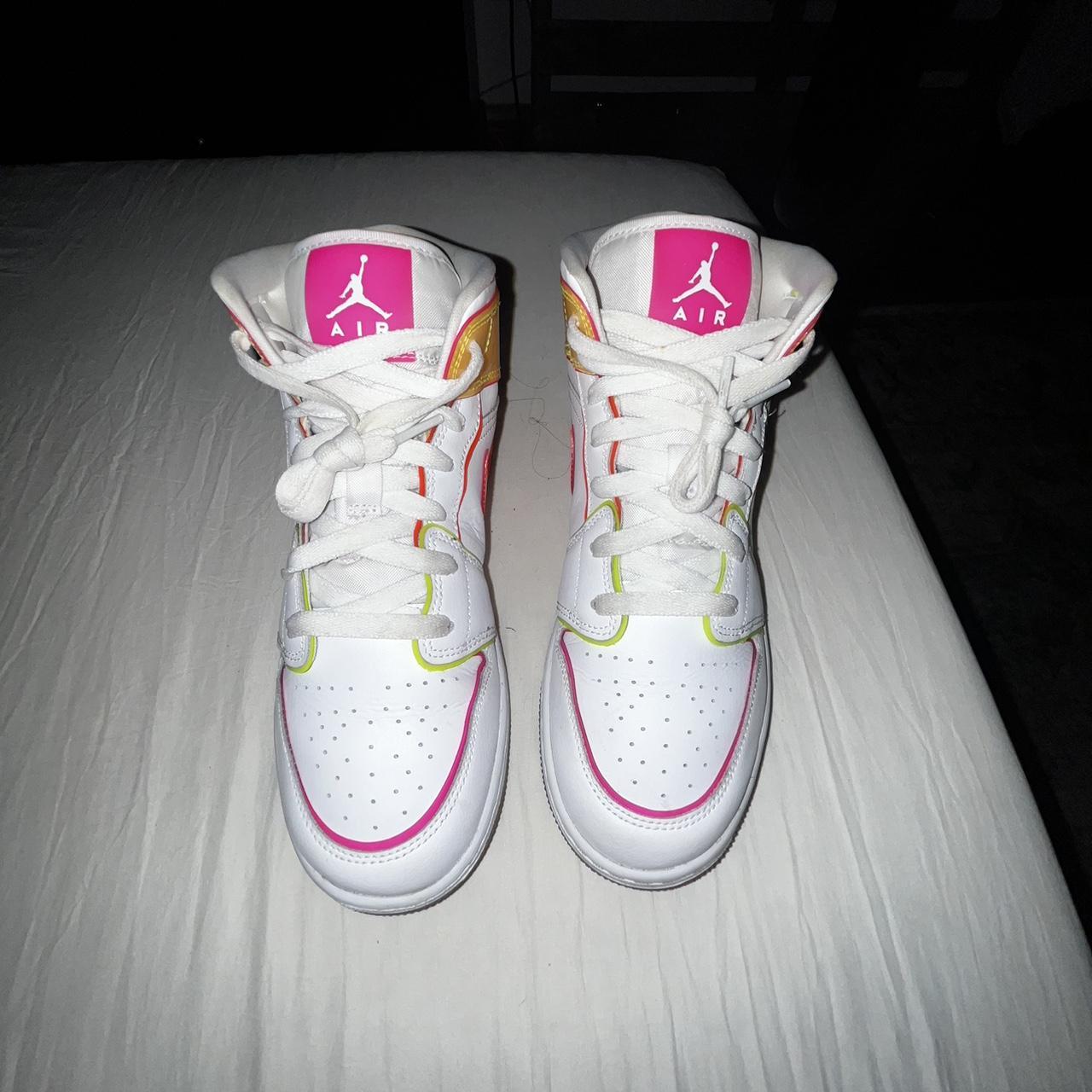 Jordan Edge Glow Mid Size 7Y Worn very little. No... | Depop