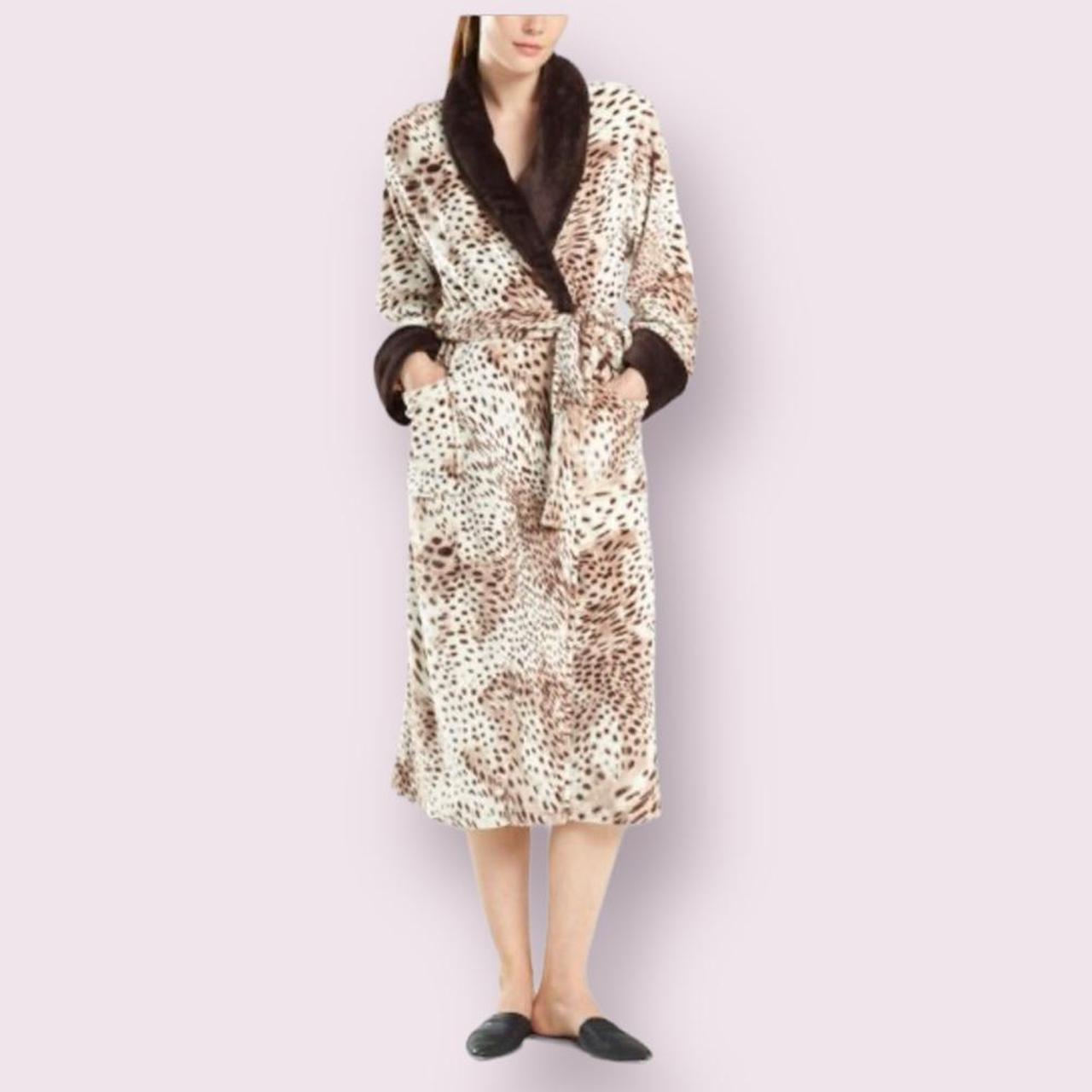 Natori Women's Brown and Tan Robe | Depop