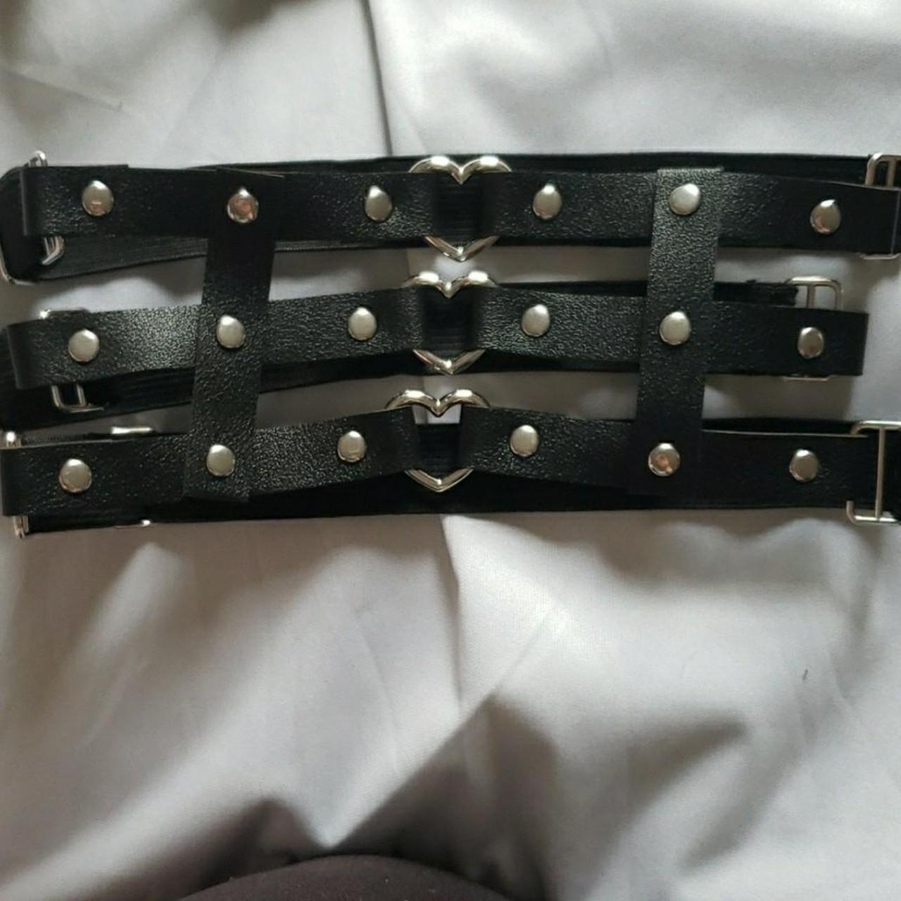 Triple heart garter belts. From hot topic. Never worn - Depop