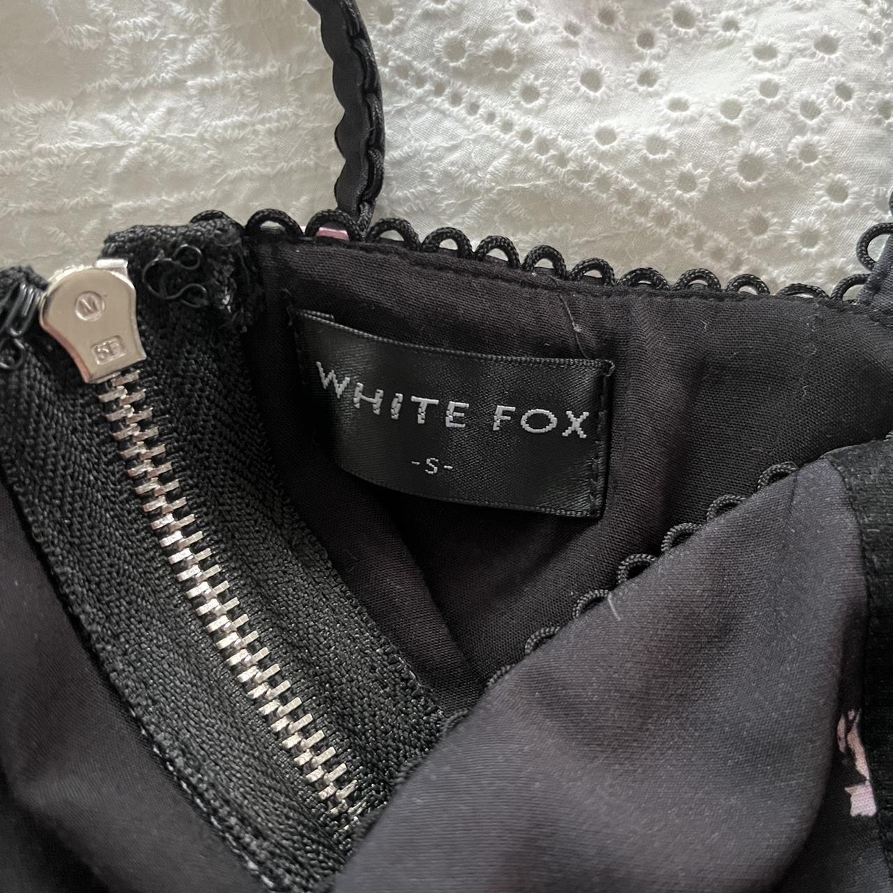 White fox top -wiring on left side does come out,... - Depop