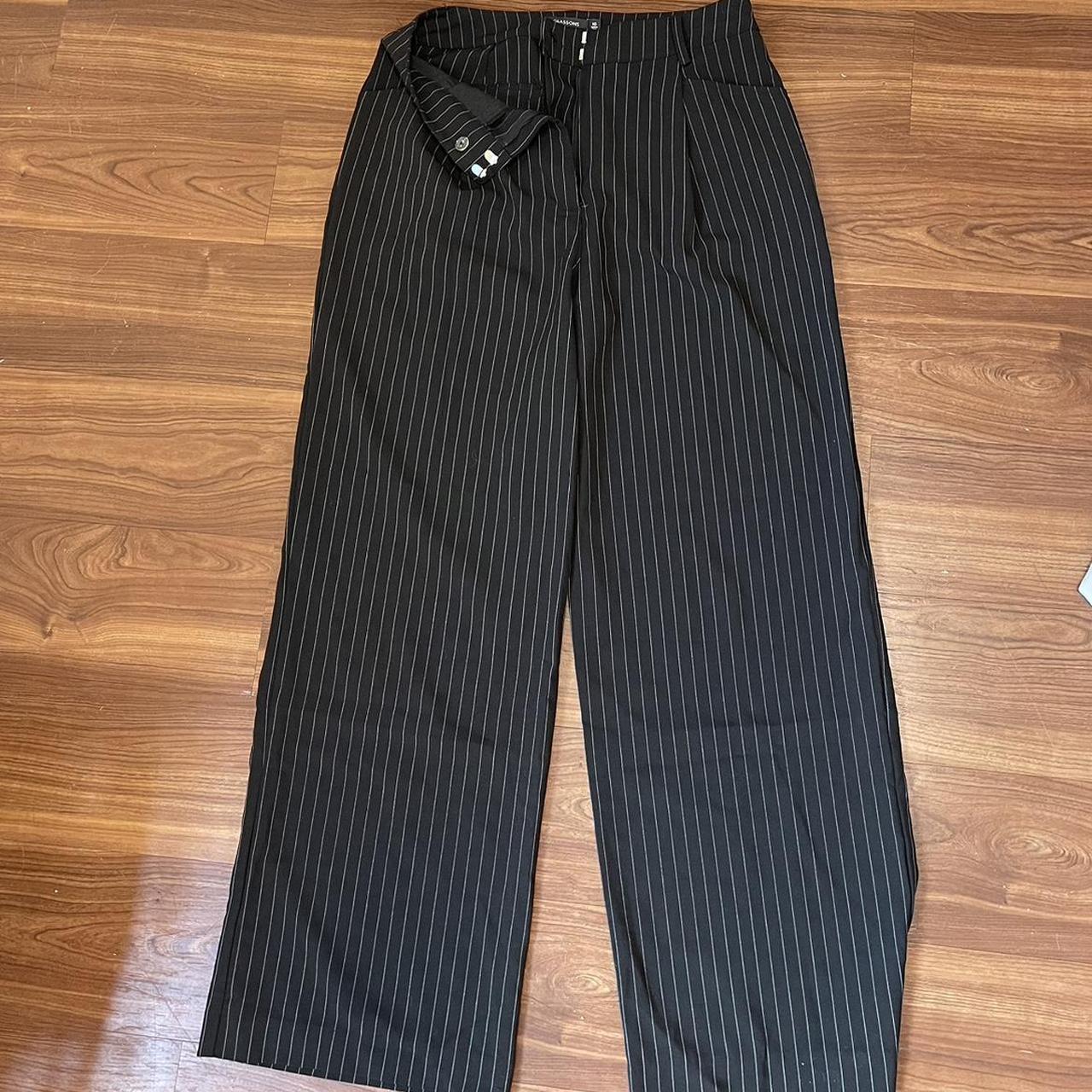Glassons pinstripe pants, size Aus10, bit tighter on... - Depop