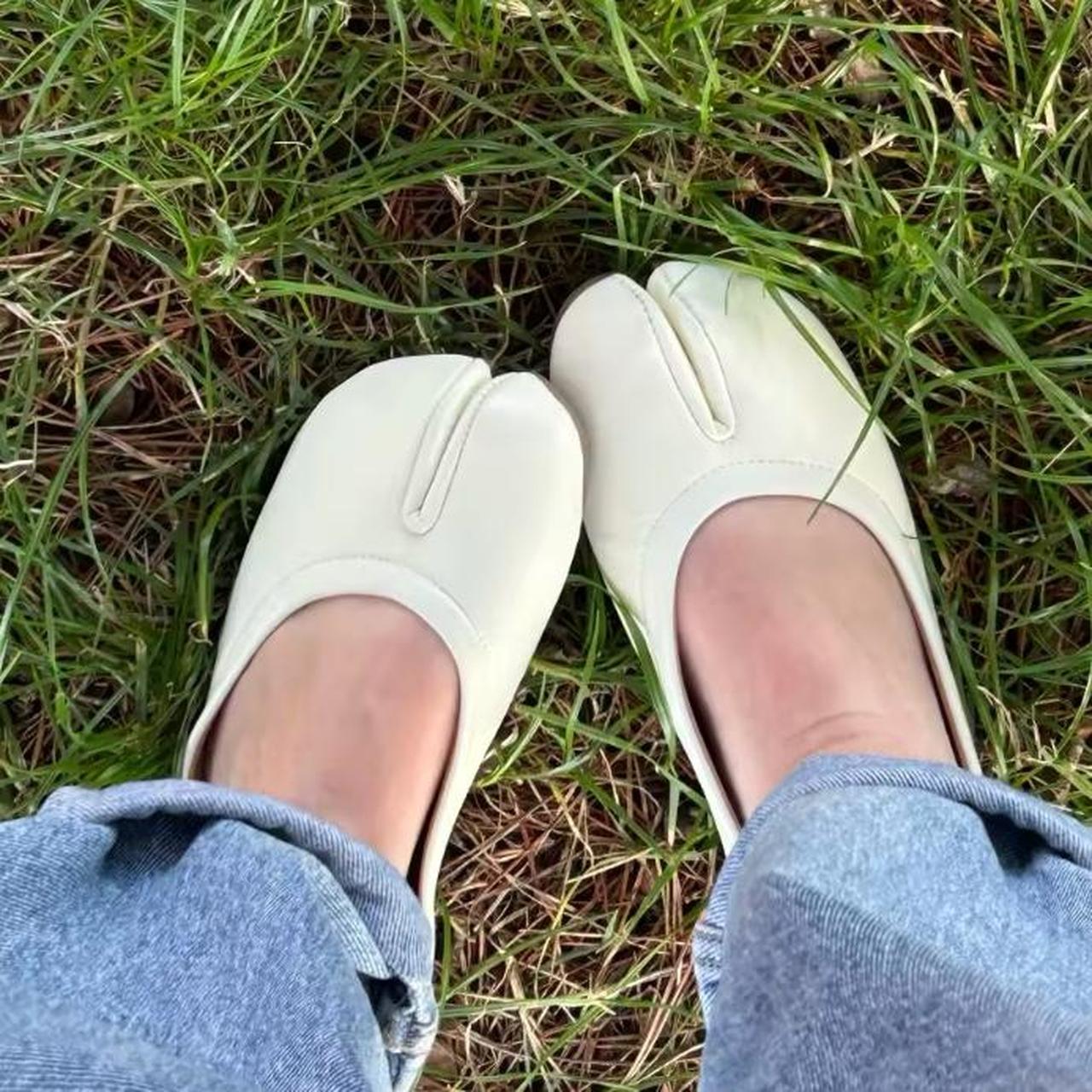 White split toe shoe💖 only worn once so the bottom... | Depop