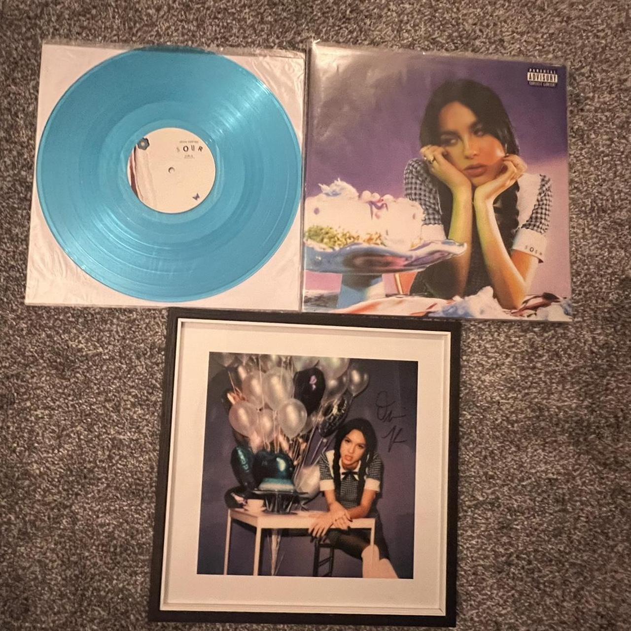 Blue Cds-and-vinyl | Depop