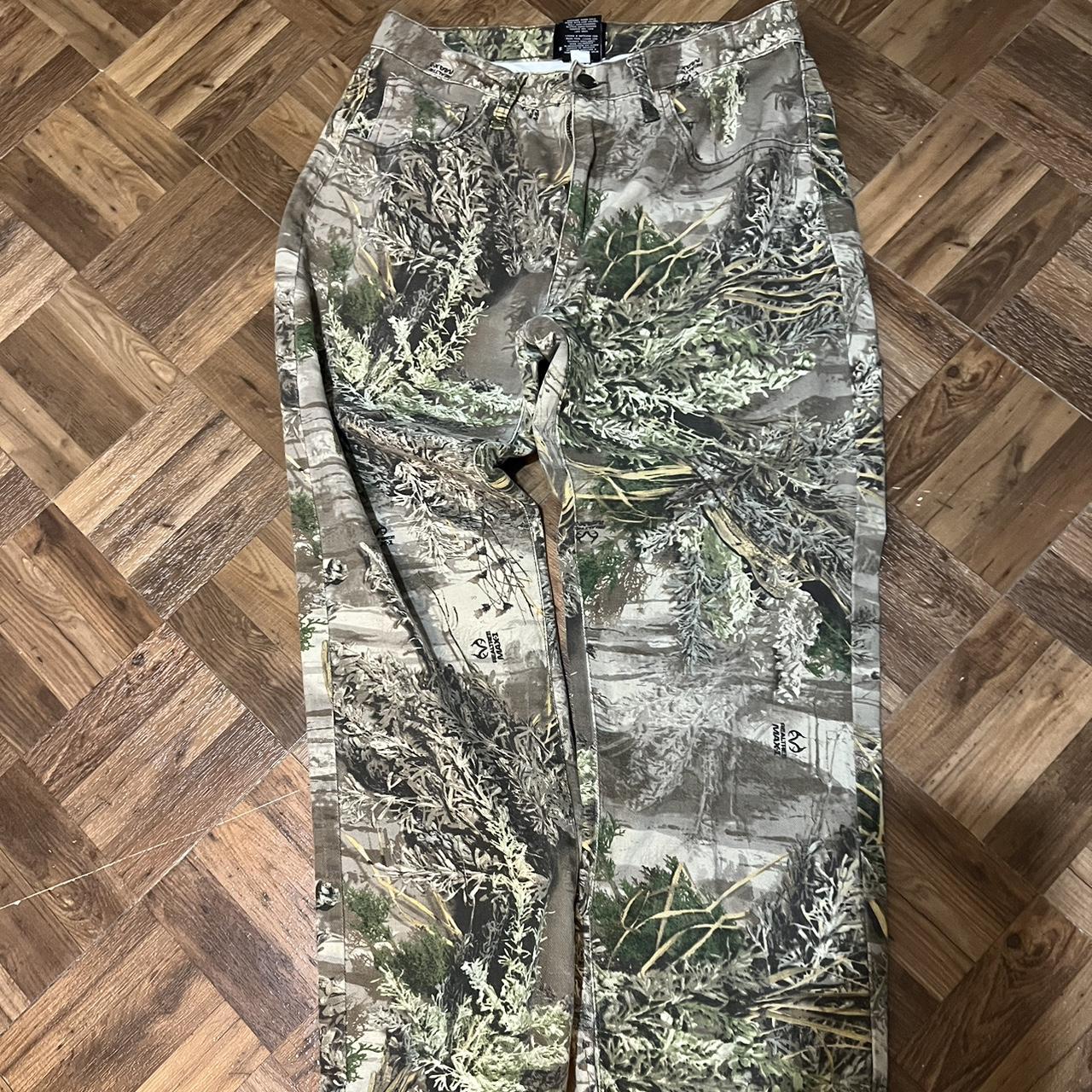 RealTree camo pants (32/30) Measured (30/27.5) - Depop