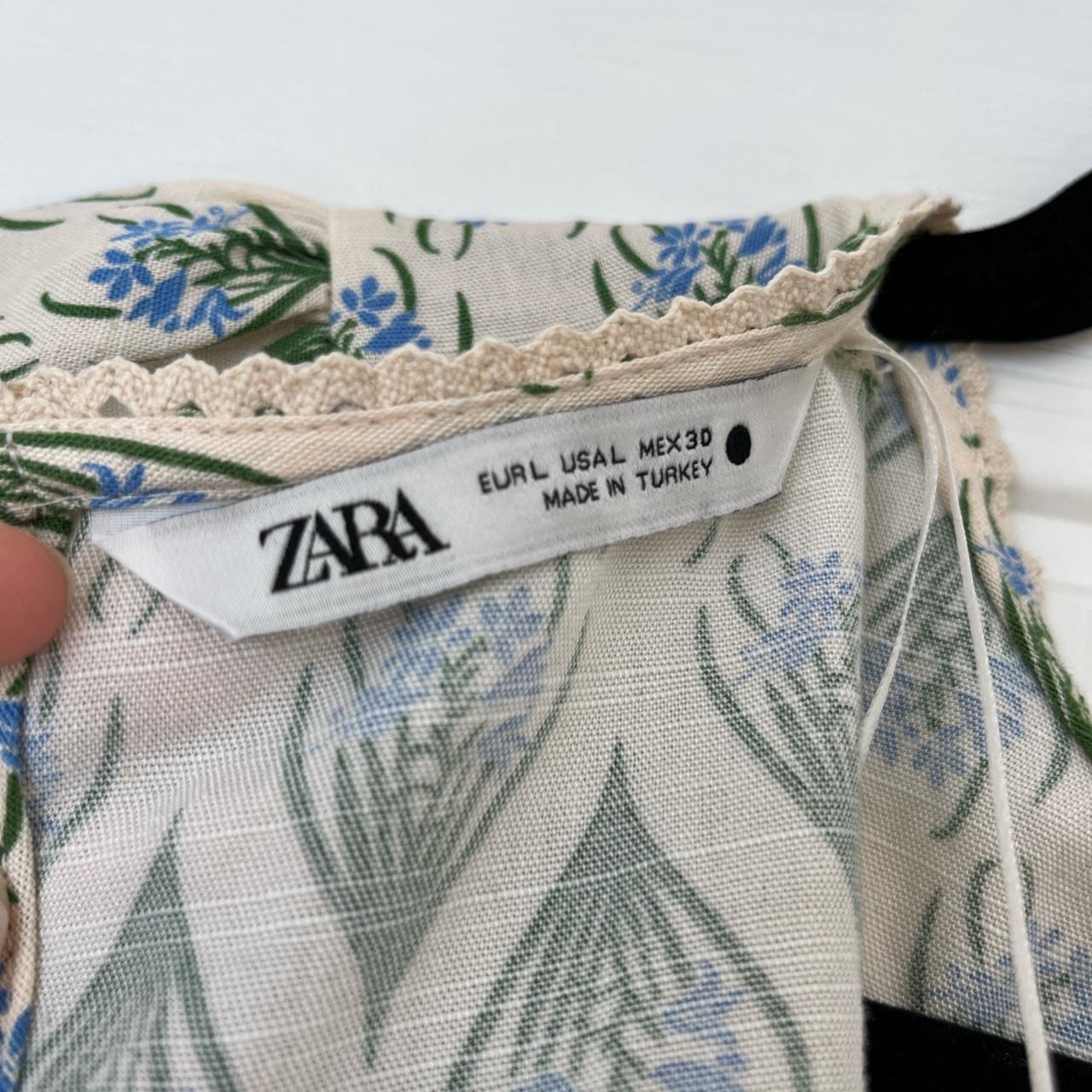 Beautiful open tie back floral Zara crop top Worn... - Depop