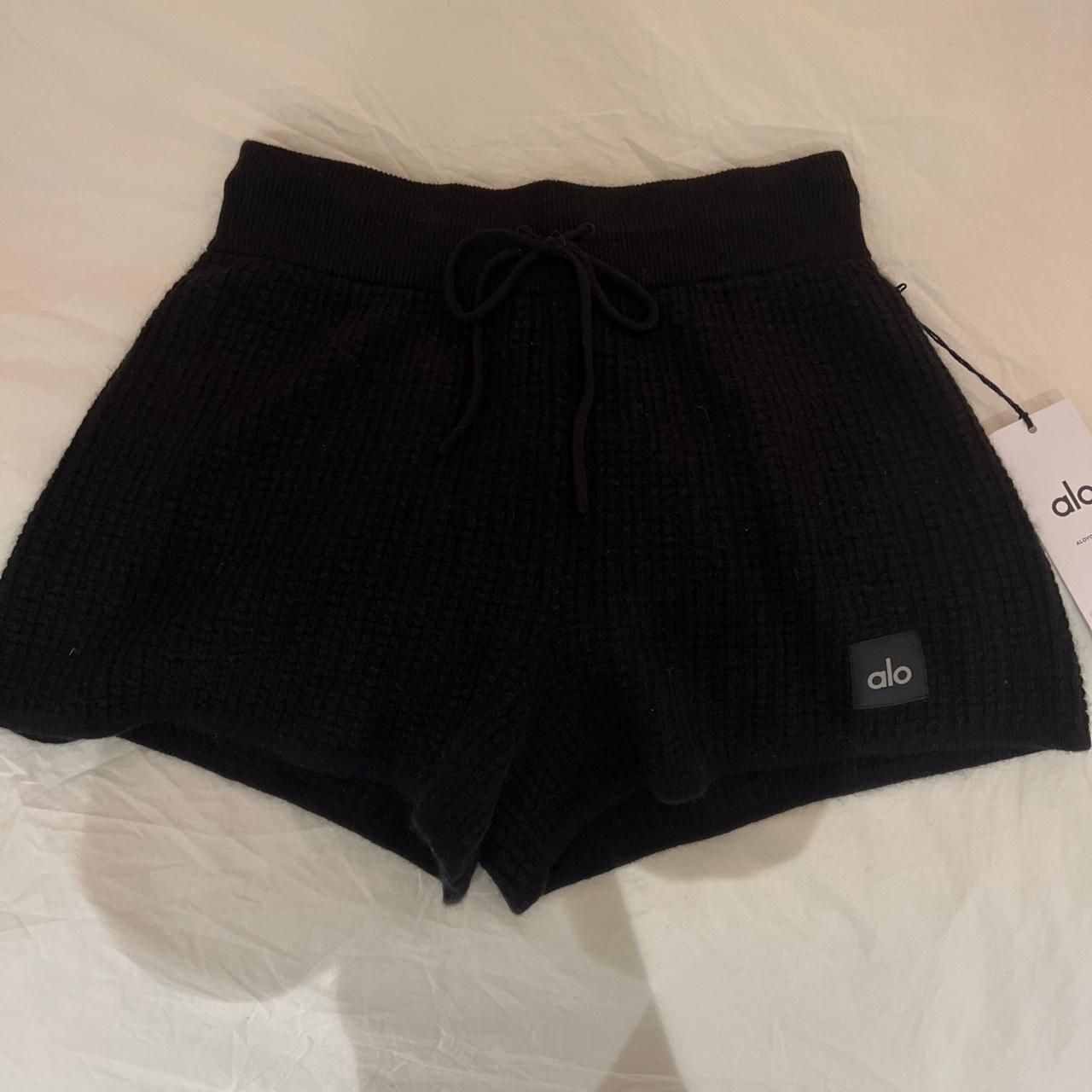 Alo Women's Shorts | Depop