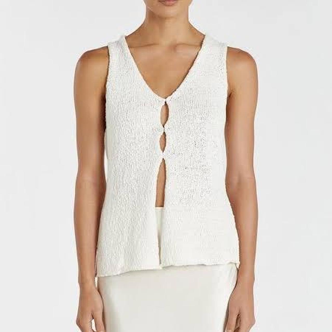 Dissh Vest One missing clasp, easily fixed | Depop