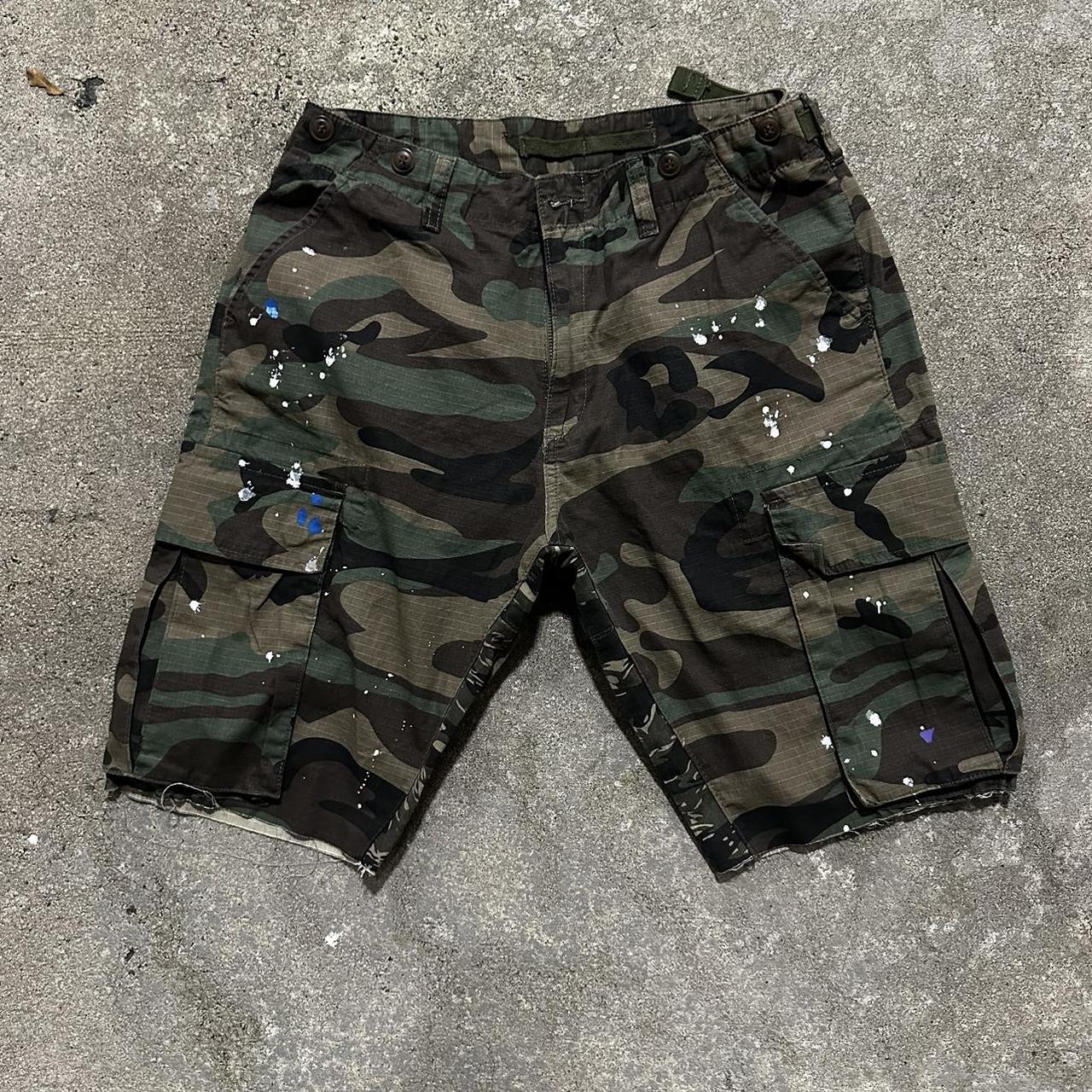 MNML camo shorts 🔥🔥 - Depop