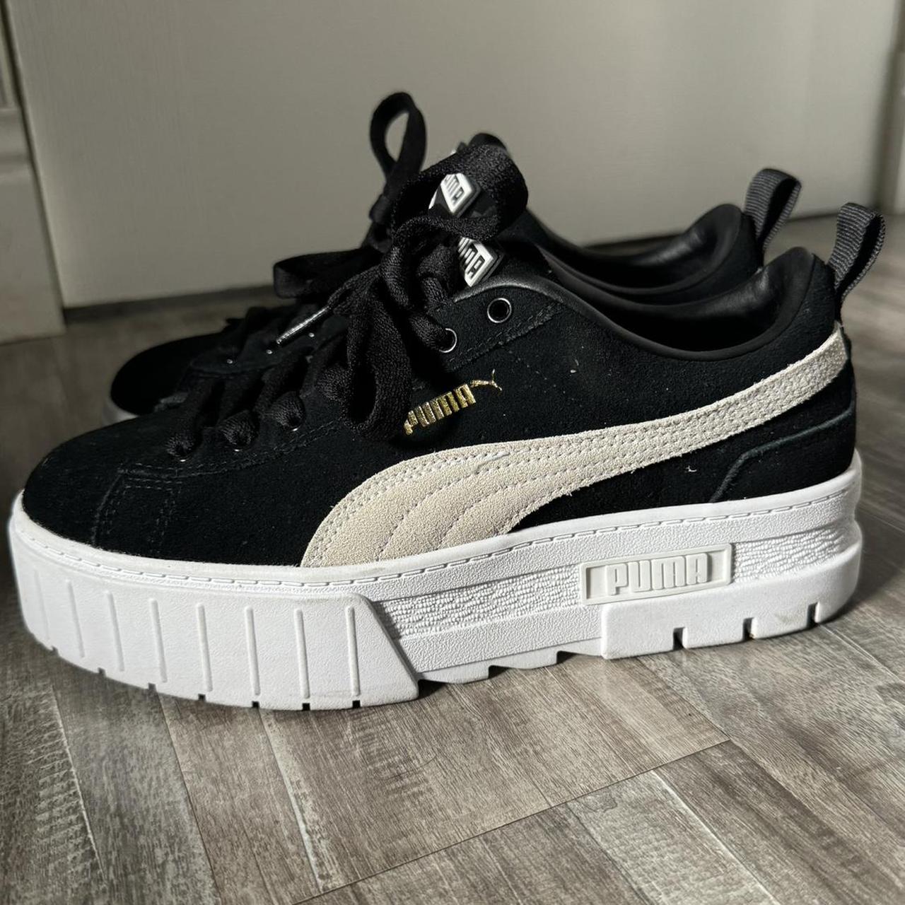Puma chunky platform 🤍🖤 Size:8 in women’s Only... - Depop