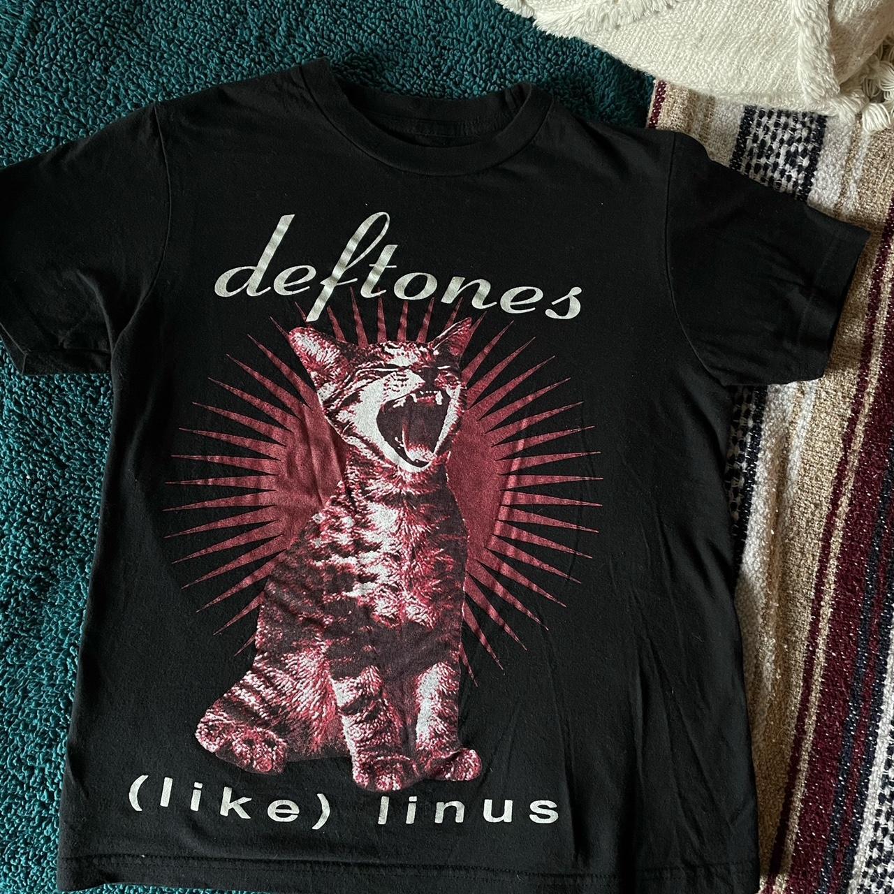 Deftones (like) Linus graphic band tee - Depop