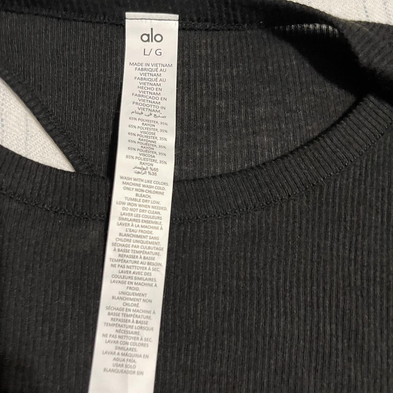 Alo Women's Black T-shirt | Depop