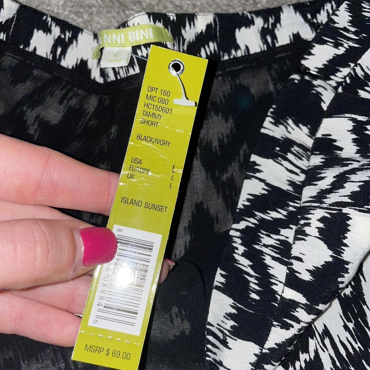 Gianni bini shorts sz L. New with tag never worn .... - Depop