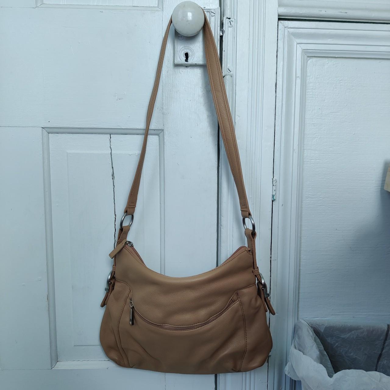 Vintage Stone Mountain beige leather purse Has... - Depop