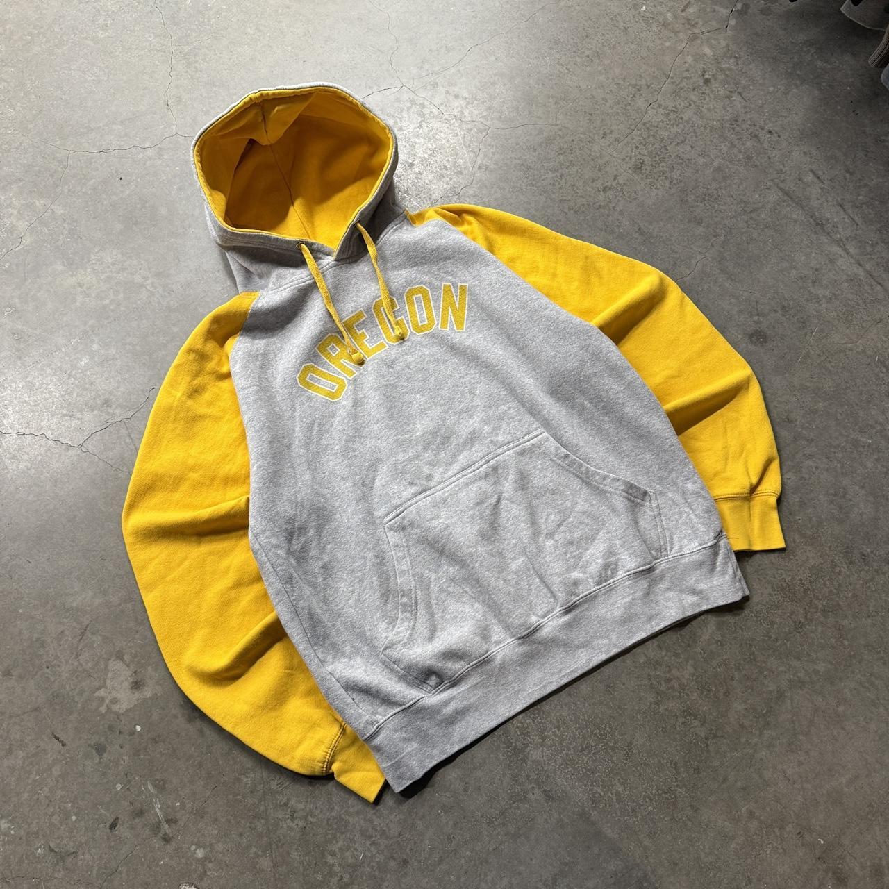 Y2K/2000s OREGON TWO TONE HOODIE -MEASUREMENTS ARE... | Depop