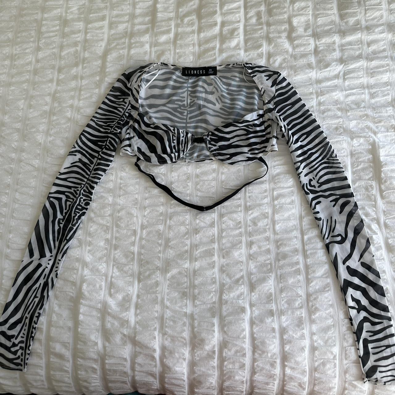 Lioness zebra print long sleeve crop top size xs /... - Depop