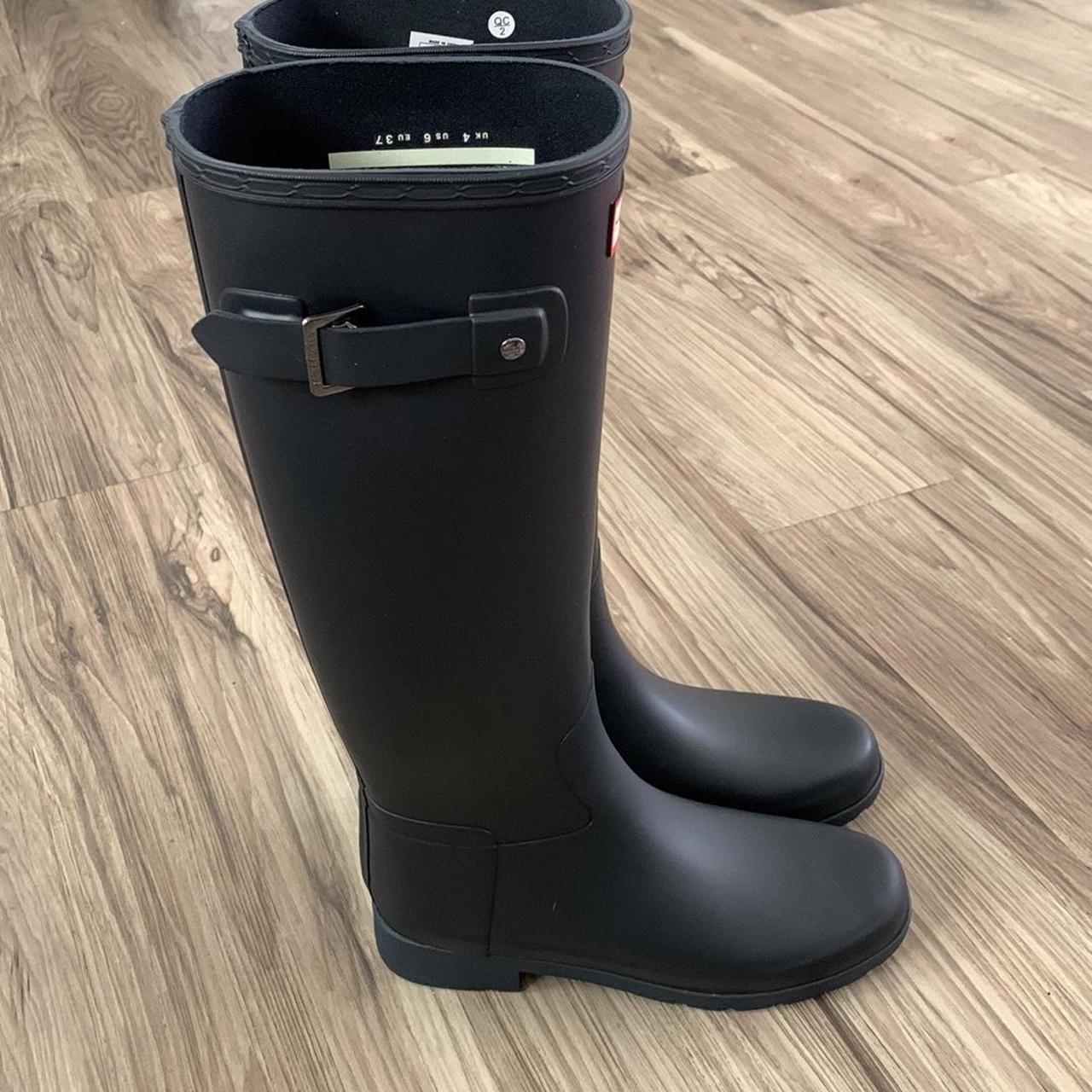 NWB Hunter original refined navy matte rain boots US... - Depop
