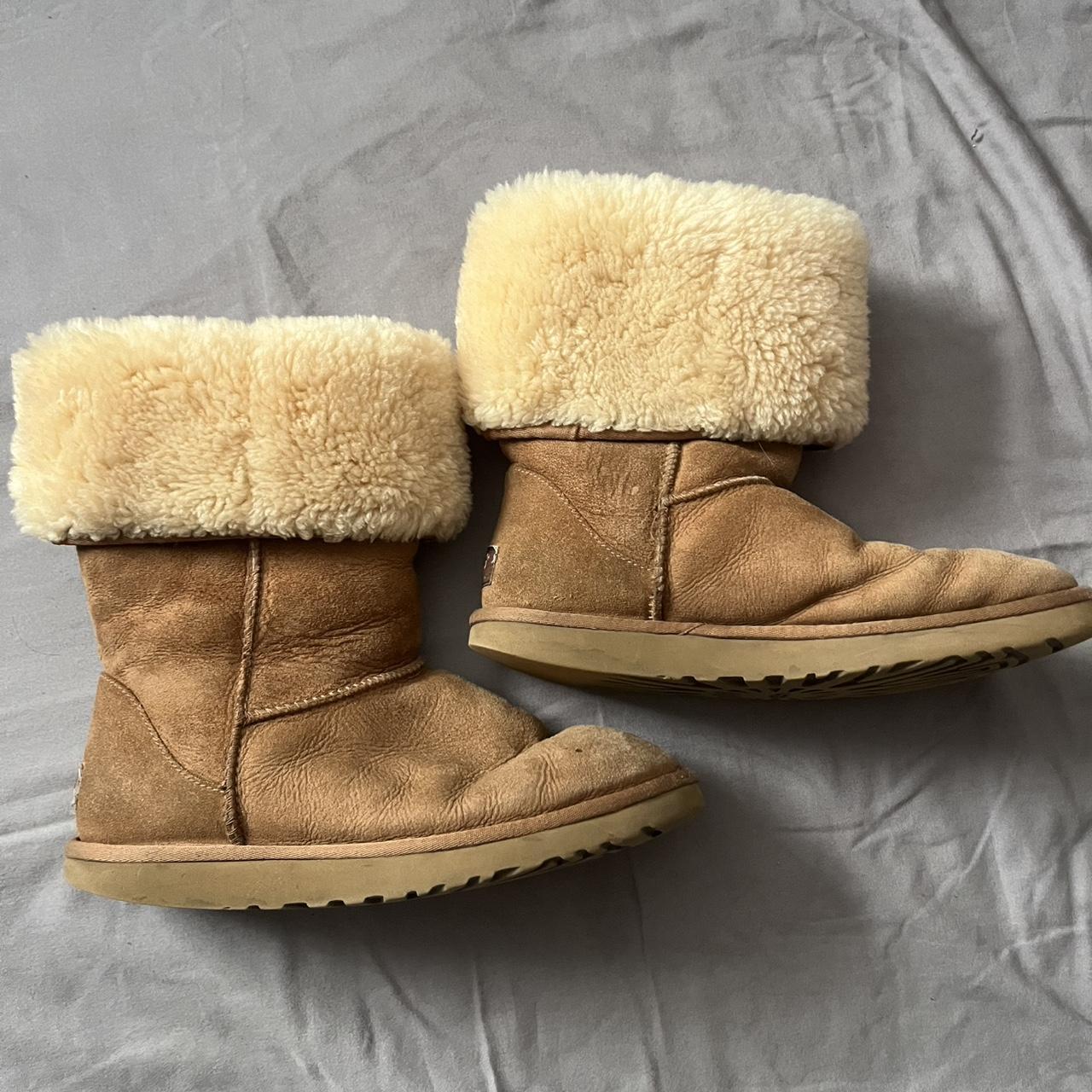 fold over ugg boots !! - pre loved condition but... | Depop