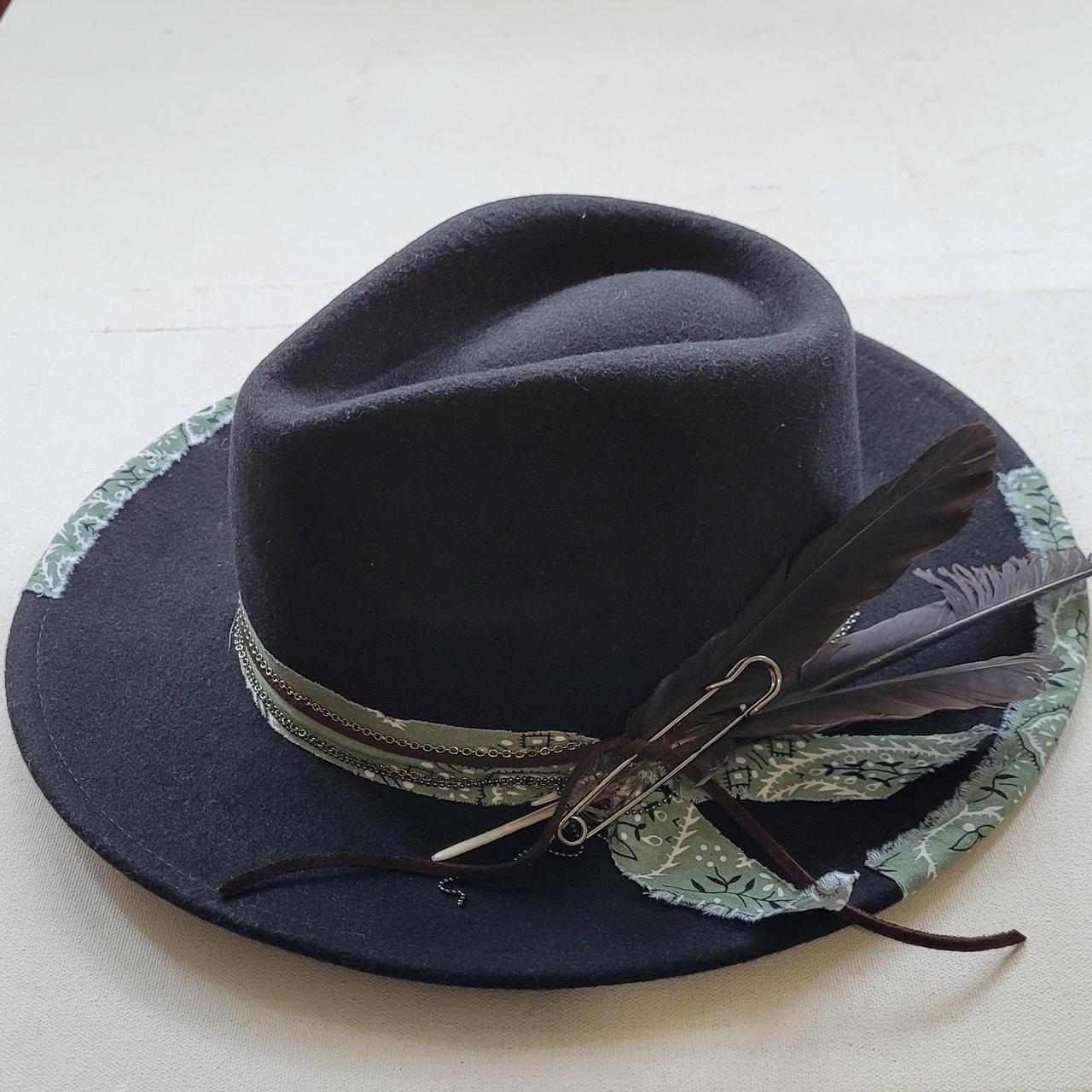 Rocking the Roses England Unisex men / womens... - Depop