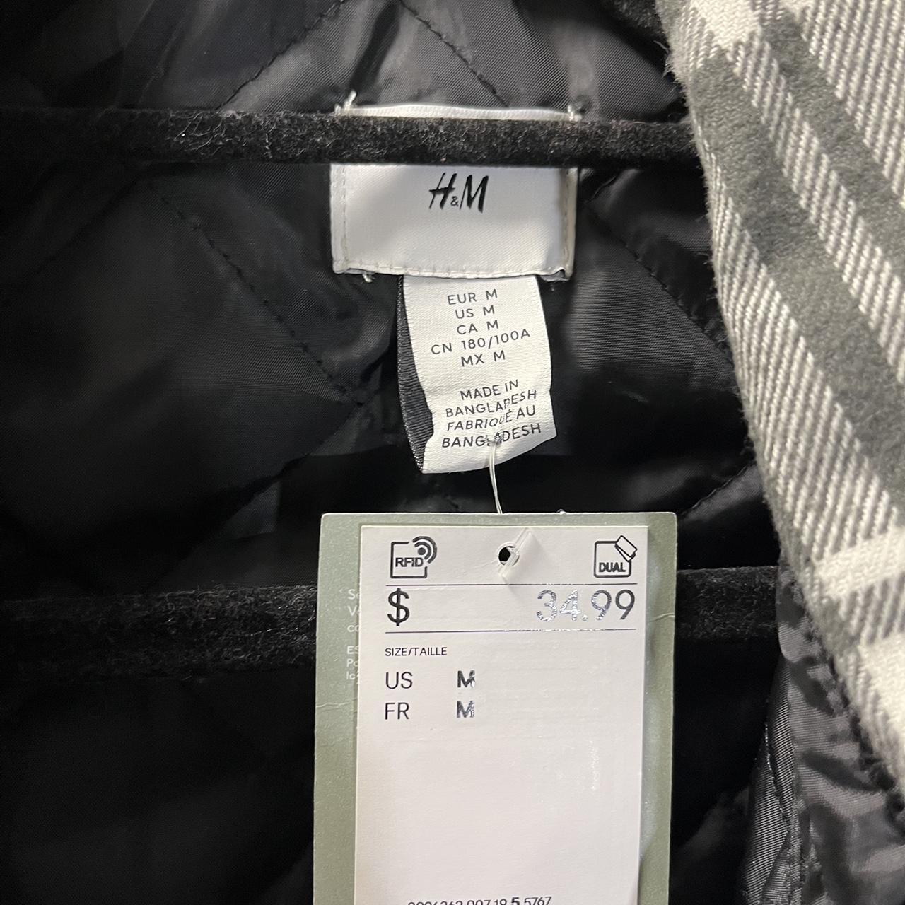 H&M green and white shacket / shirt / jacket Brand... - Depop