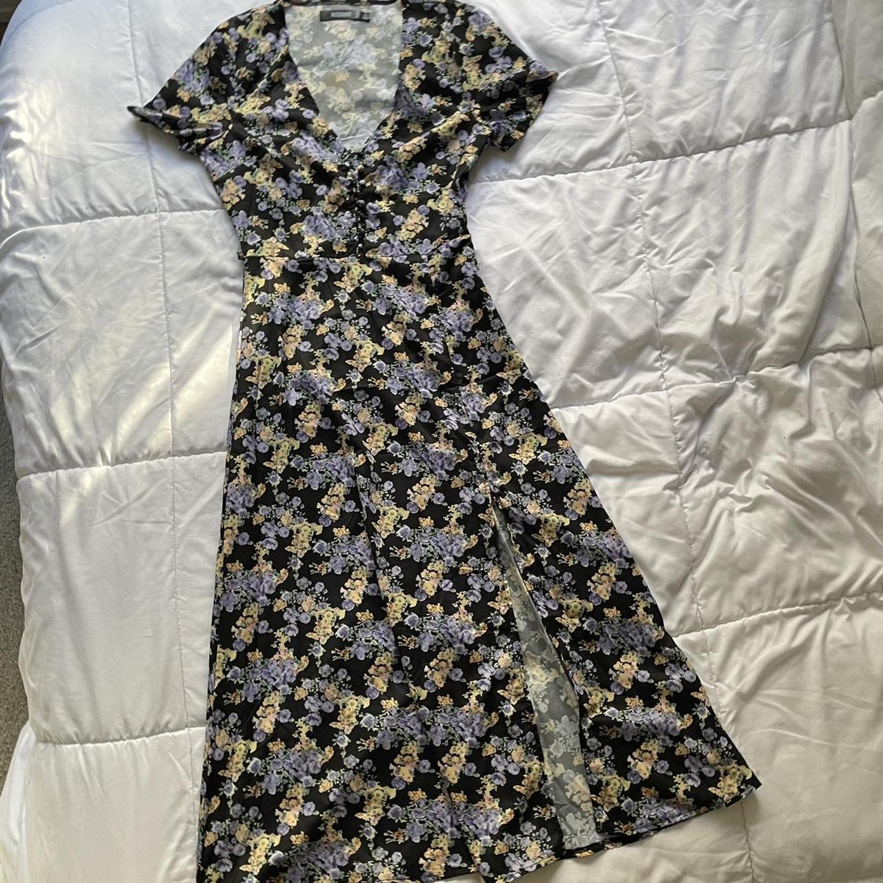 Floral Midi Dress from Missguided 💐 Brand new and... - Depop