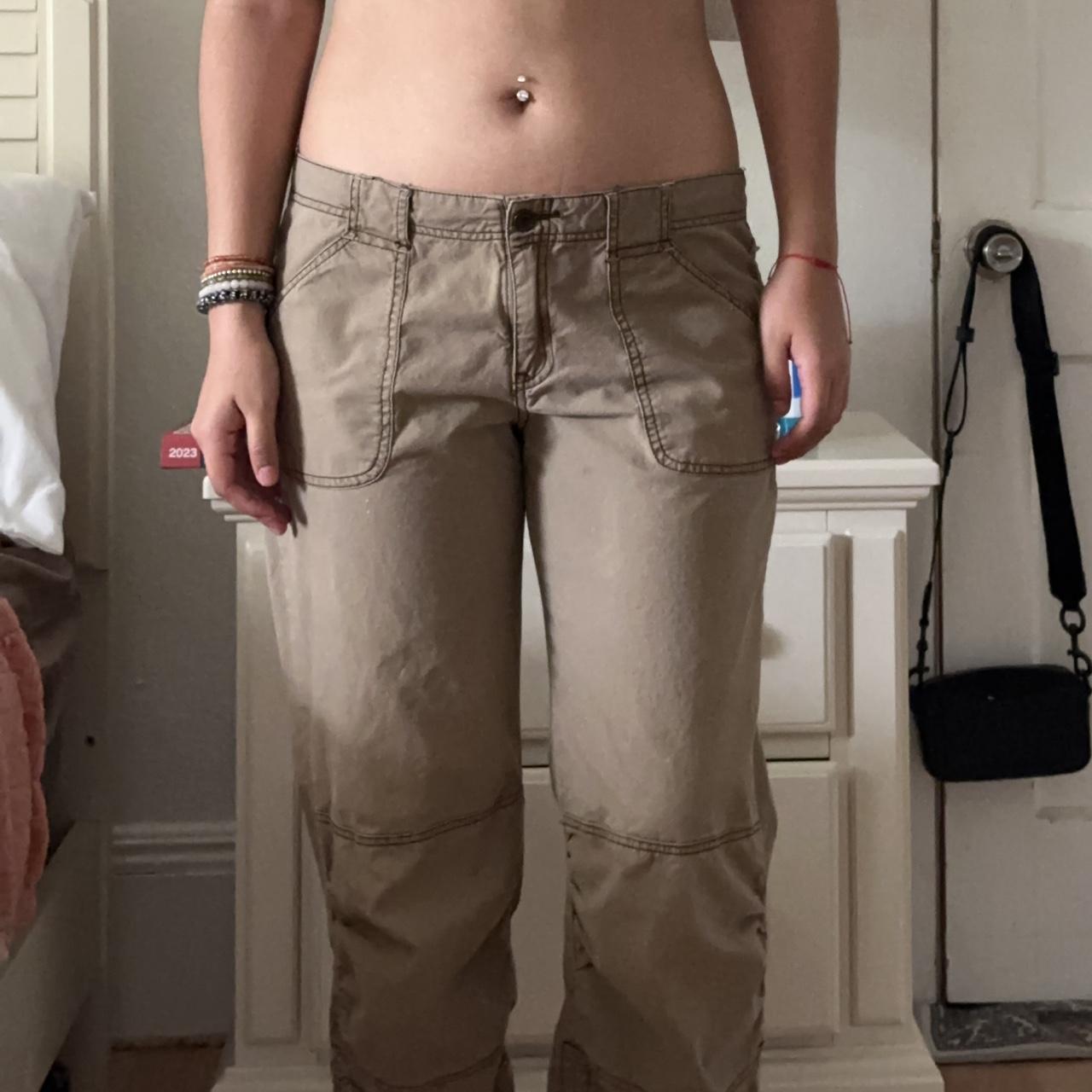 Low rise Union Bay cargo pants/capris Missing one... - Depop