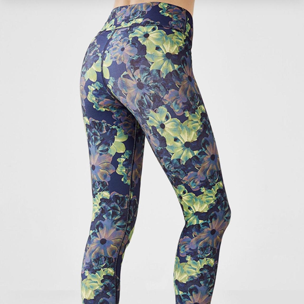 Fabletics Floral Super Bloom Salar Printed... - Depop