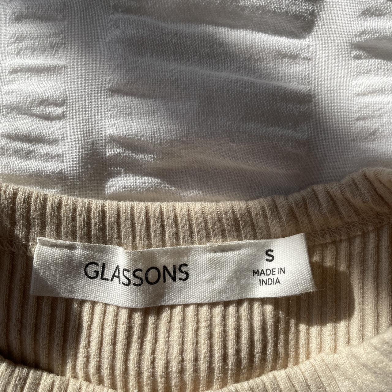 Glassons tank with curved hem - Depop