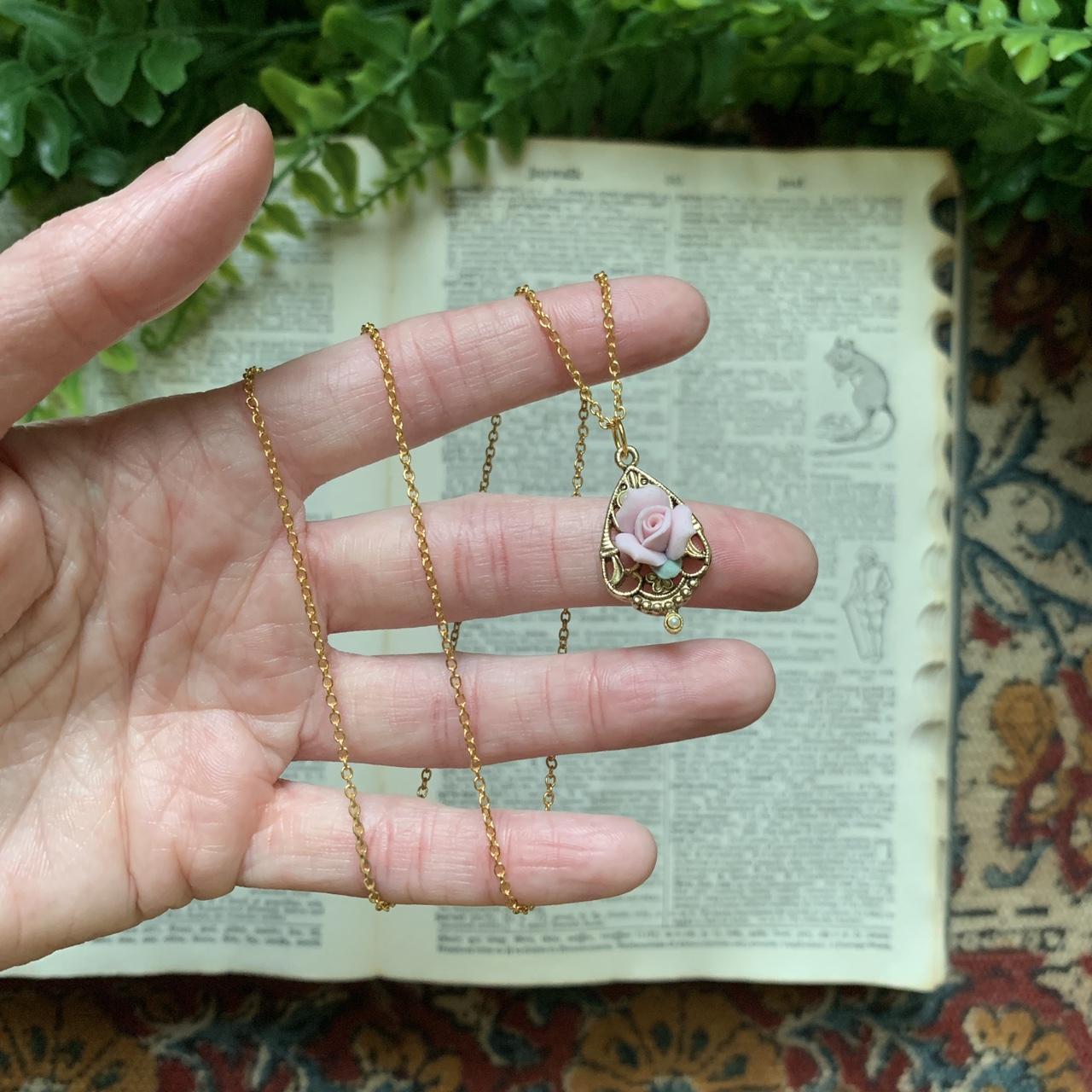 Victorian Pink Rose Amulet 🥀🪞🍂 The loveliest little... - Depop