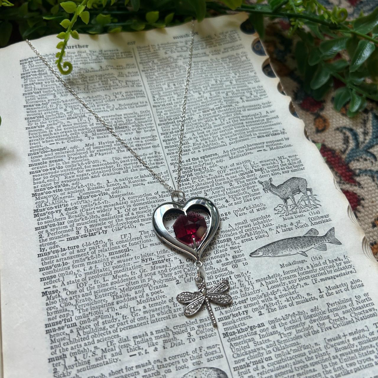 Dragonfly Heart Jewel Amulet 🧚🏼🌹🐉 The most... - Depop