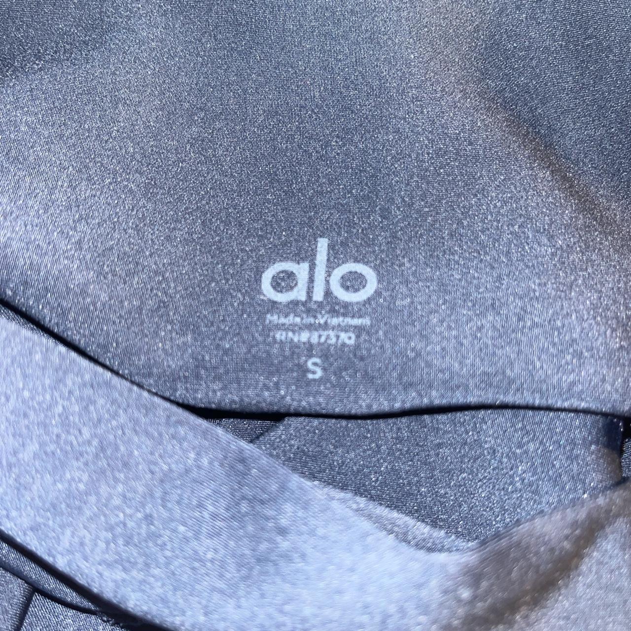 Alo Women's Navy and White Leggings | Depop